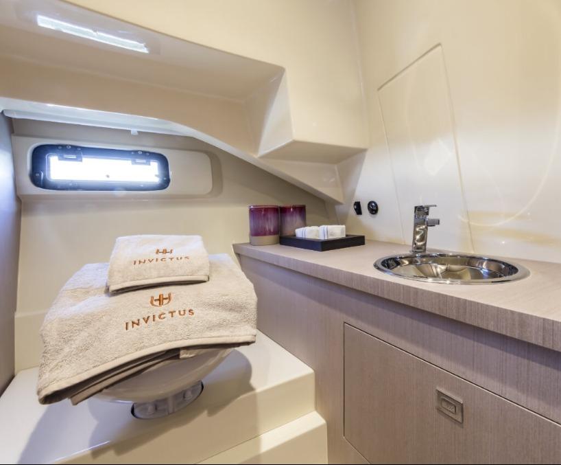 2023 Invictus GT280 Cruiser for sale - YachtWorld