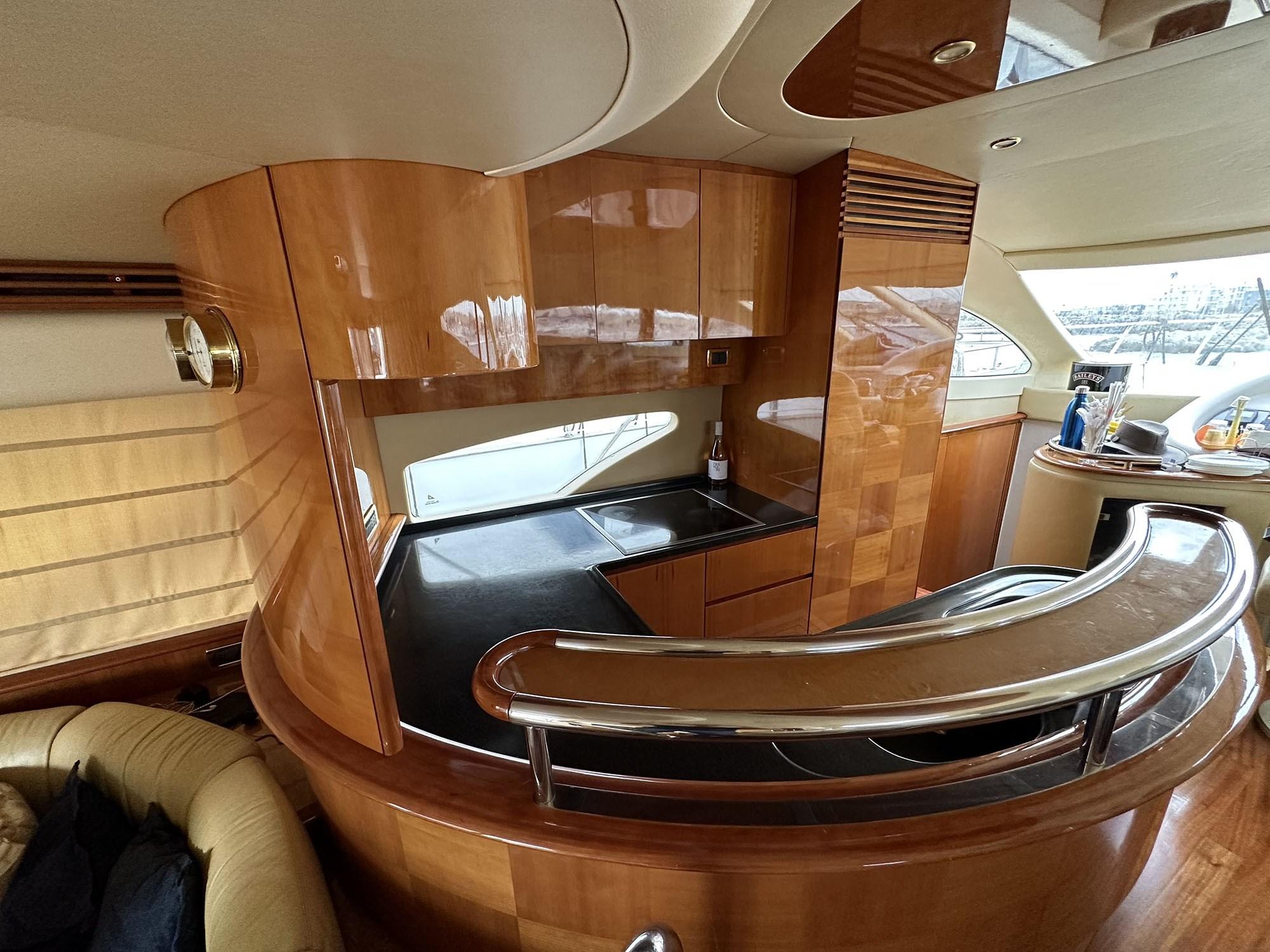 2003 Azimut 62 Flybridge for sale - YachtWorld