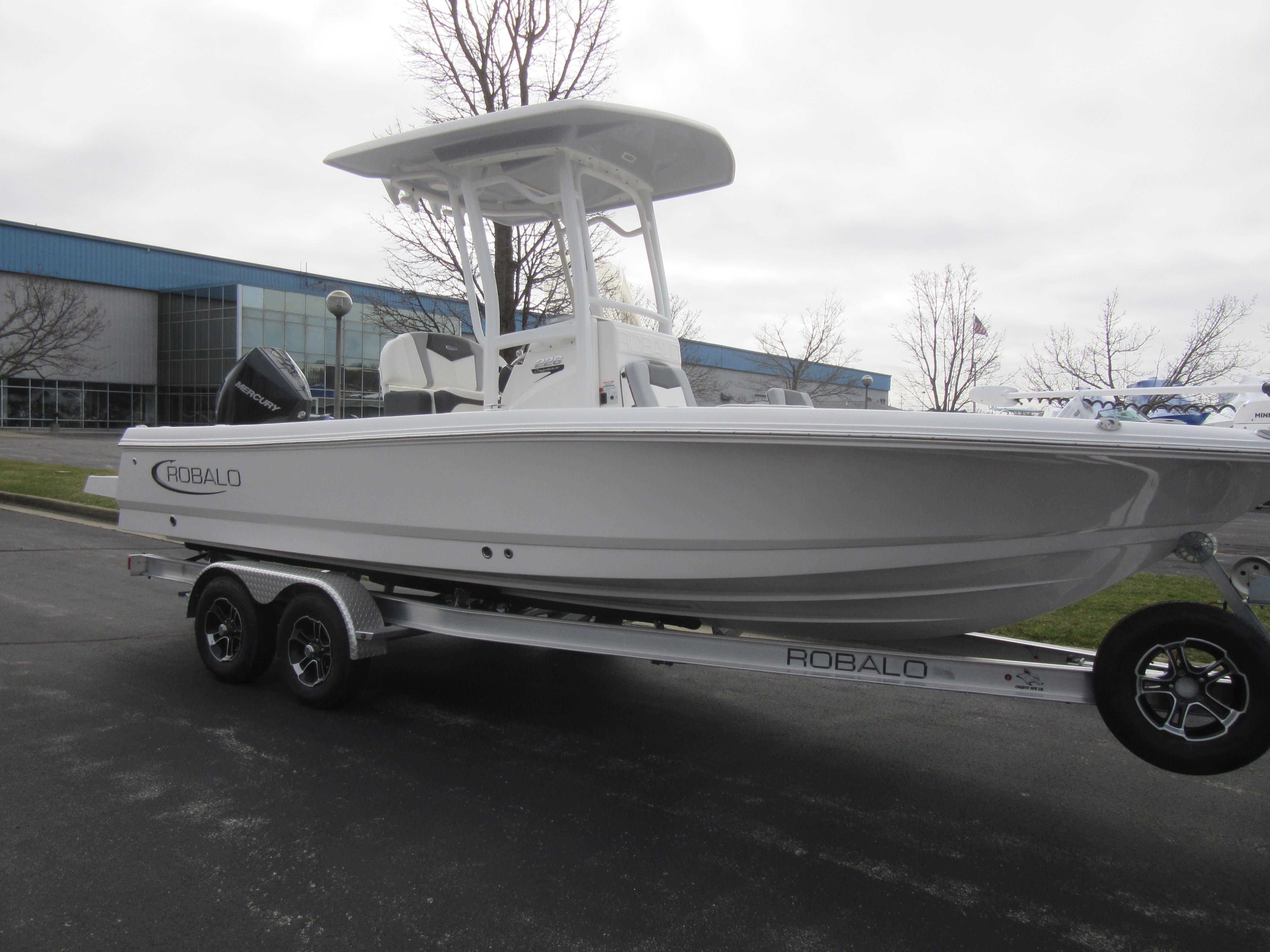 2024 Robalo 226 Cayman Bay for sale - YachtWorld