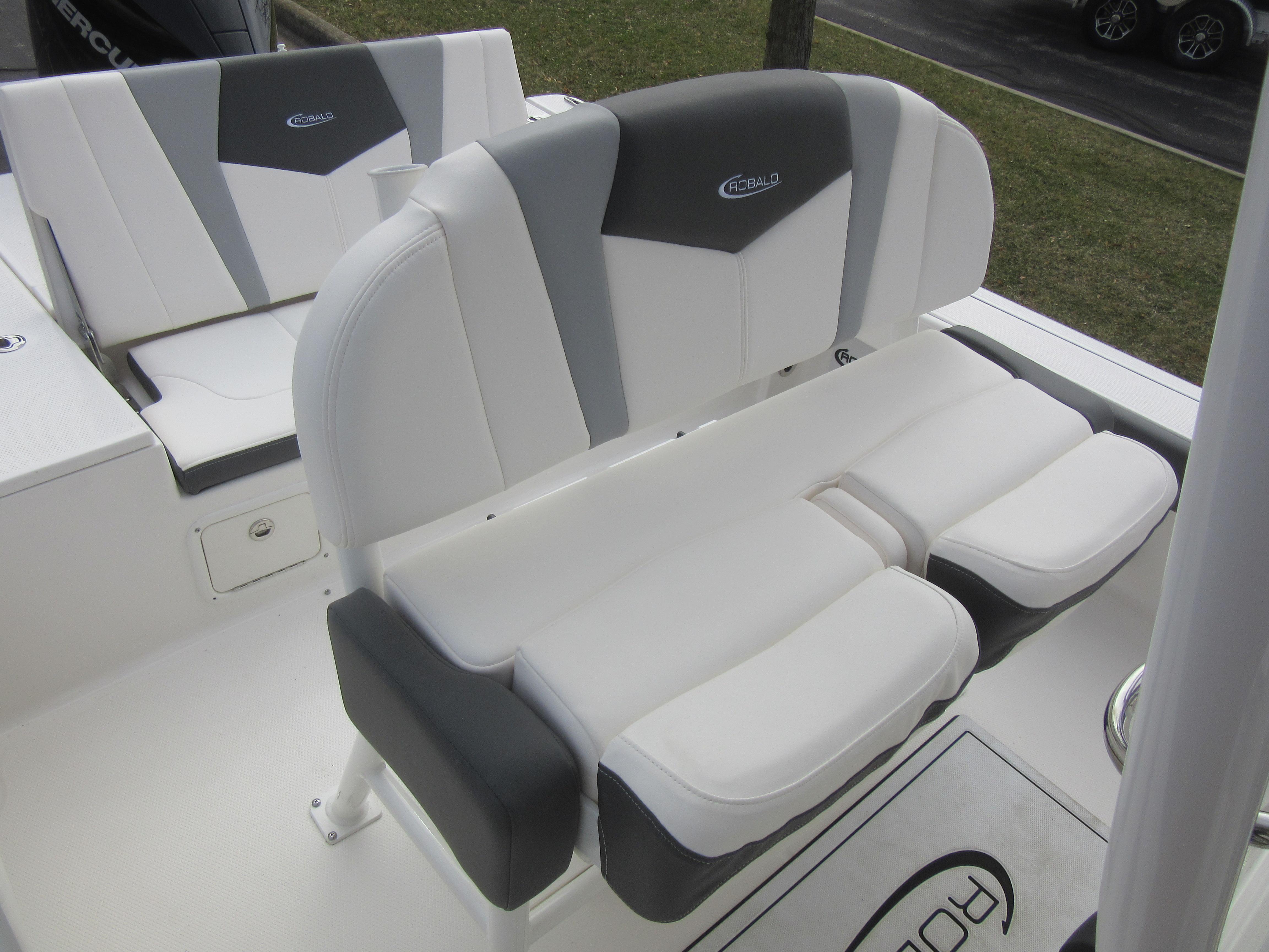 2024 Robalo 226 Cayman Bay for sale - YachtWorld