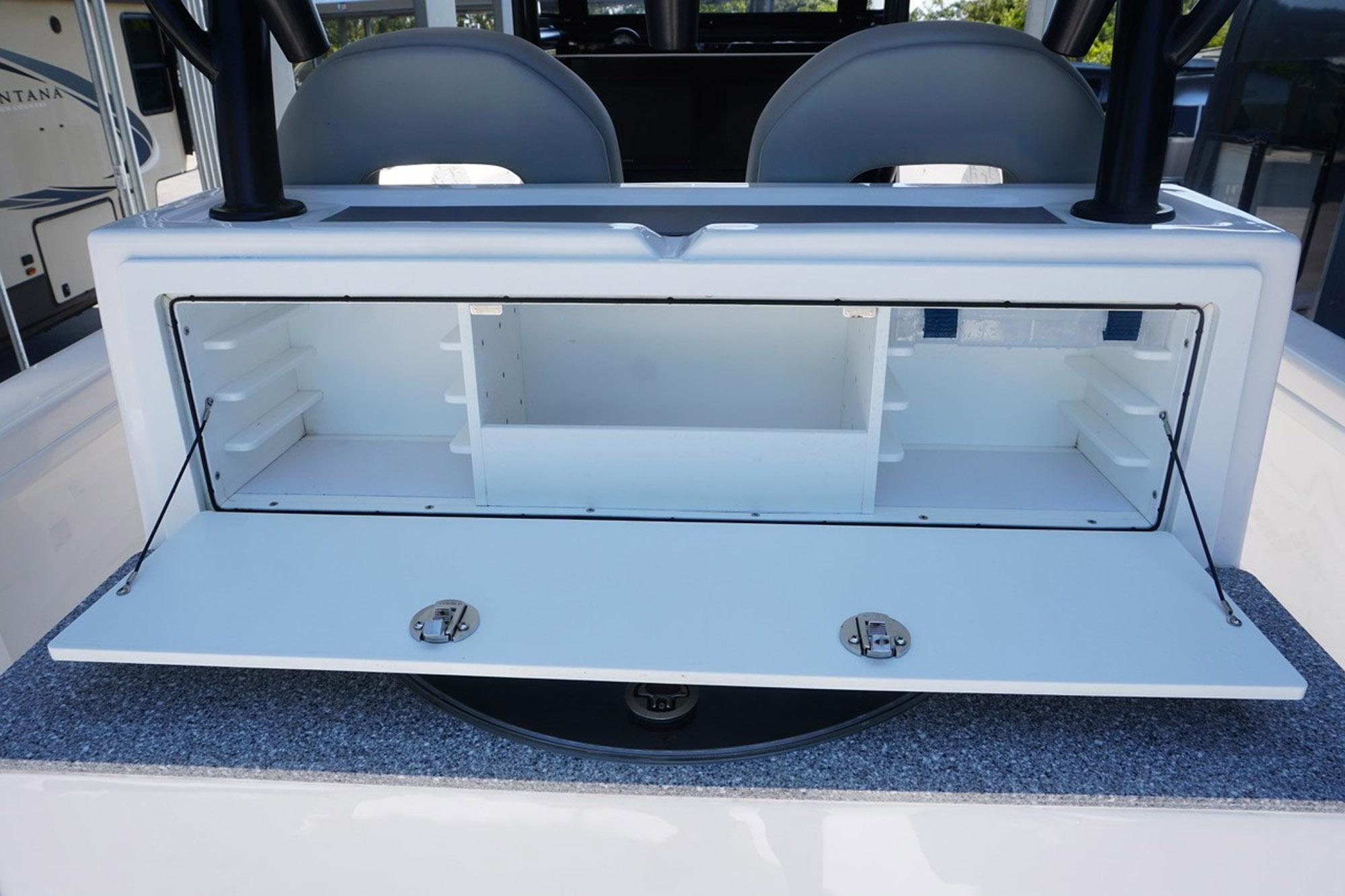 2023 Twin Vee 28 GSX Center Console Power Catamaran for sale - YachtWorld