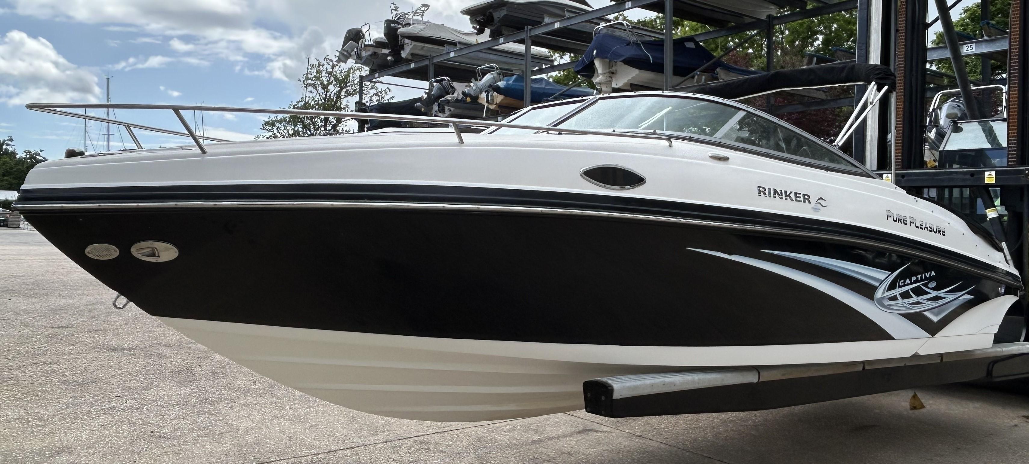 2010 Rinker 246 Captiva Cuddy Cuddy Cabin for sale - YachtWorld