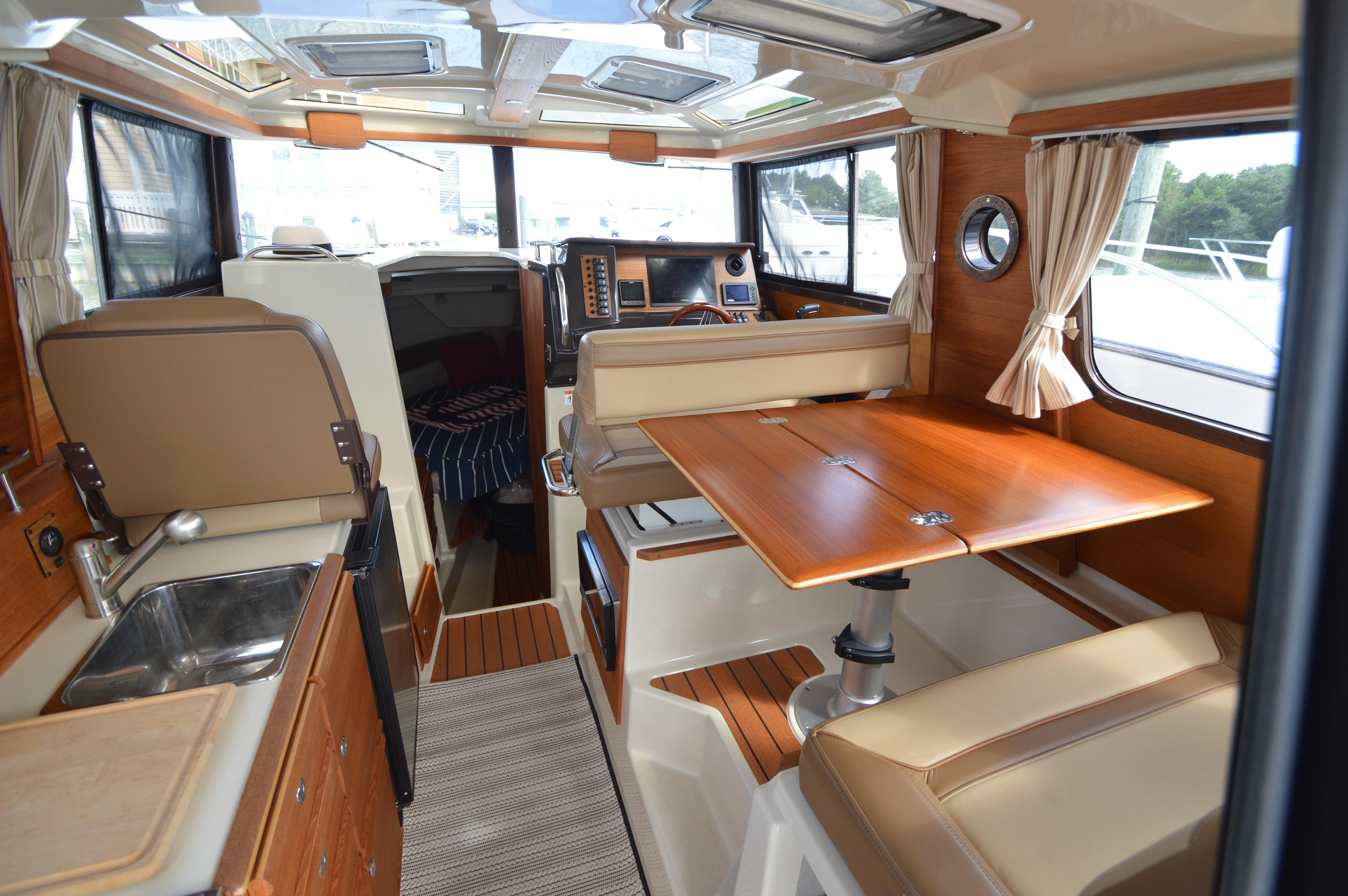 2020 Ranger Tugs R-27 Luxury Edition Tug for sale - YachtWorld