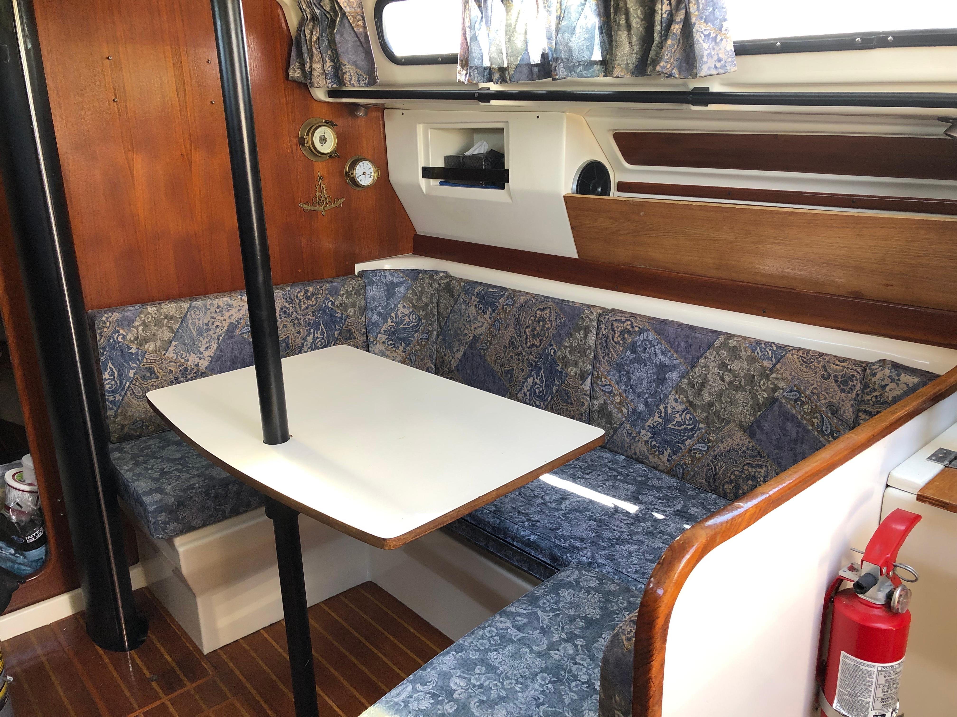 1980 Pearson 323 Pearson Racer/Cruiser for sale - YachtWorld