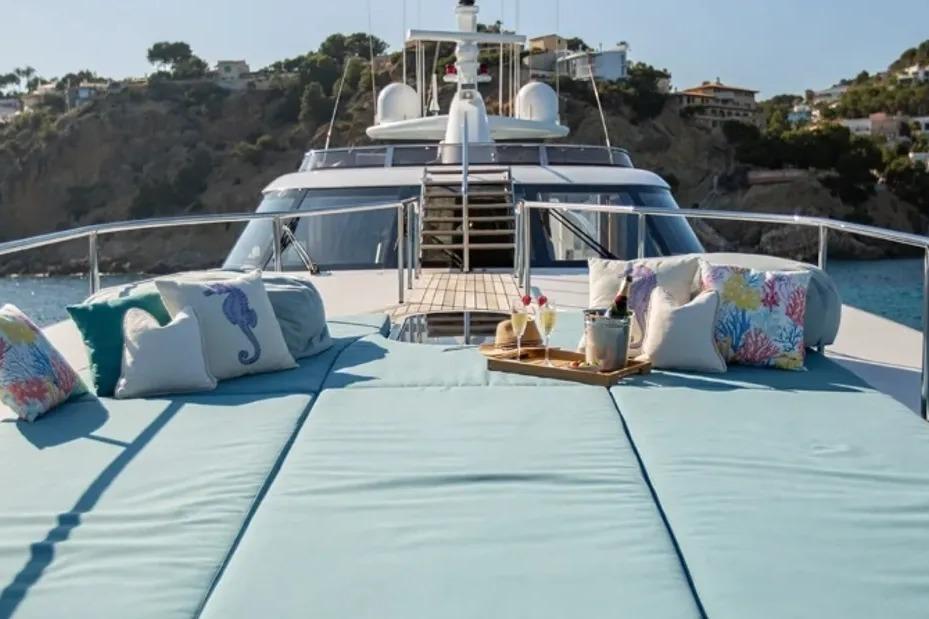 Evolution 110 | 2005 | 34m - Islas Baleares | Boatshop24