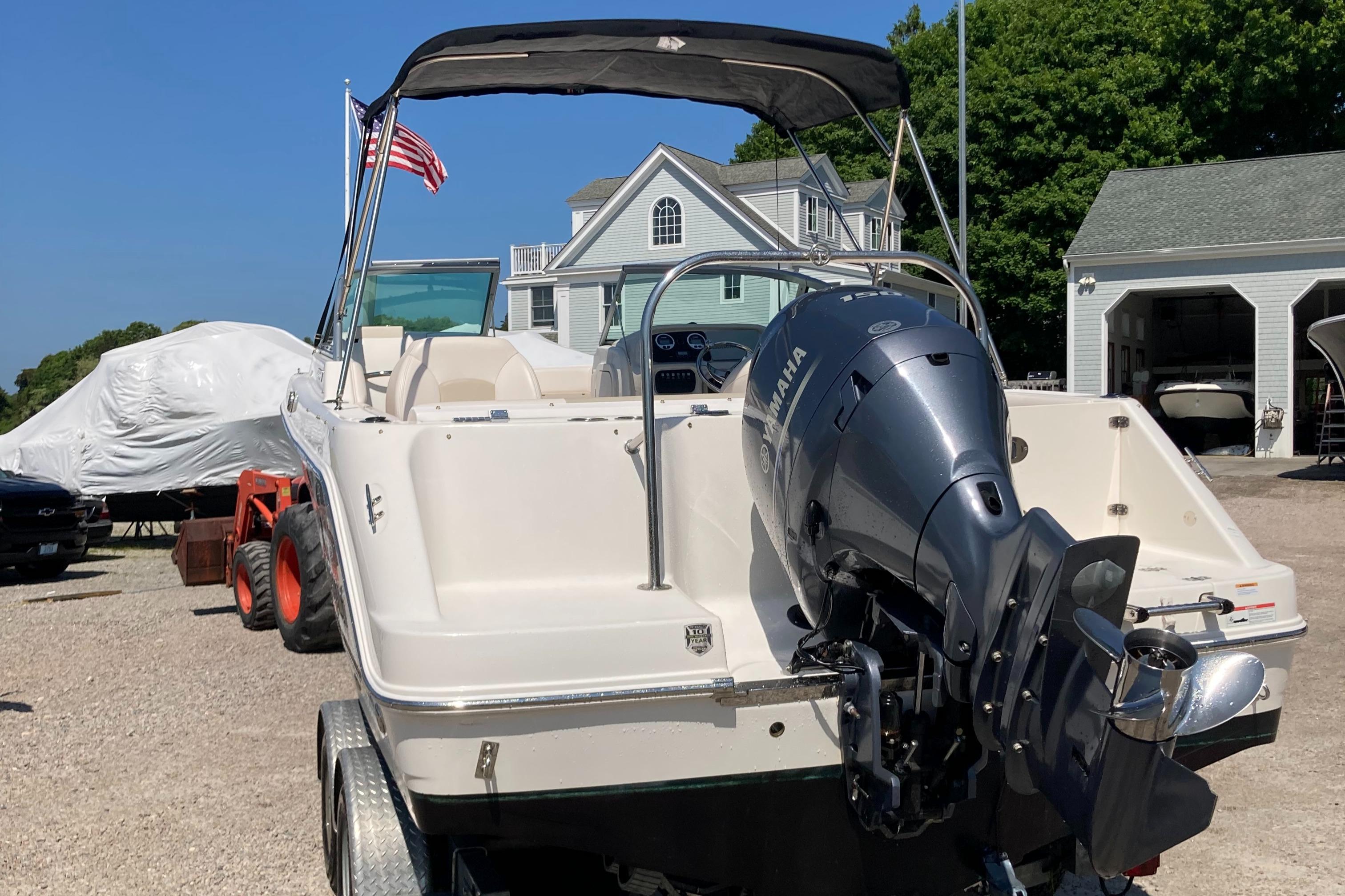 2017 Robalo R227 Dual Console Dual Console for sale - YachtWorld