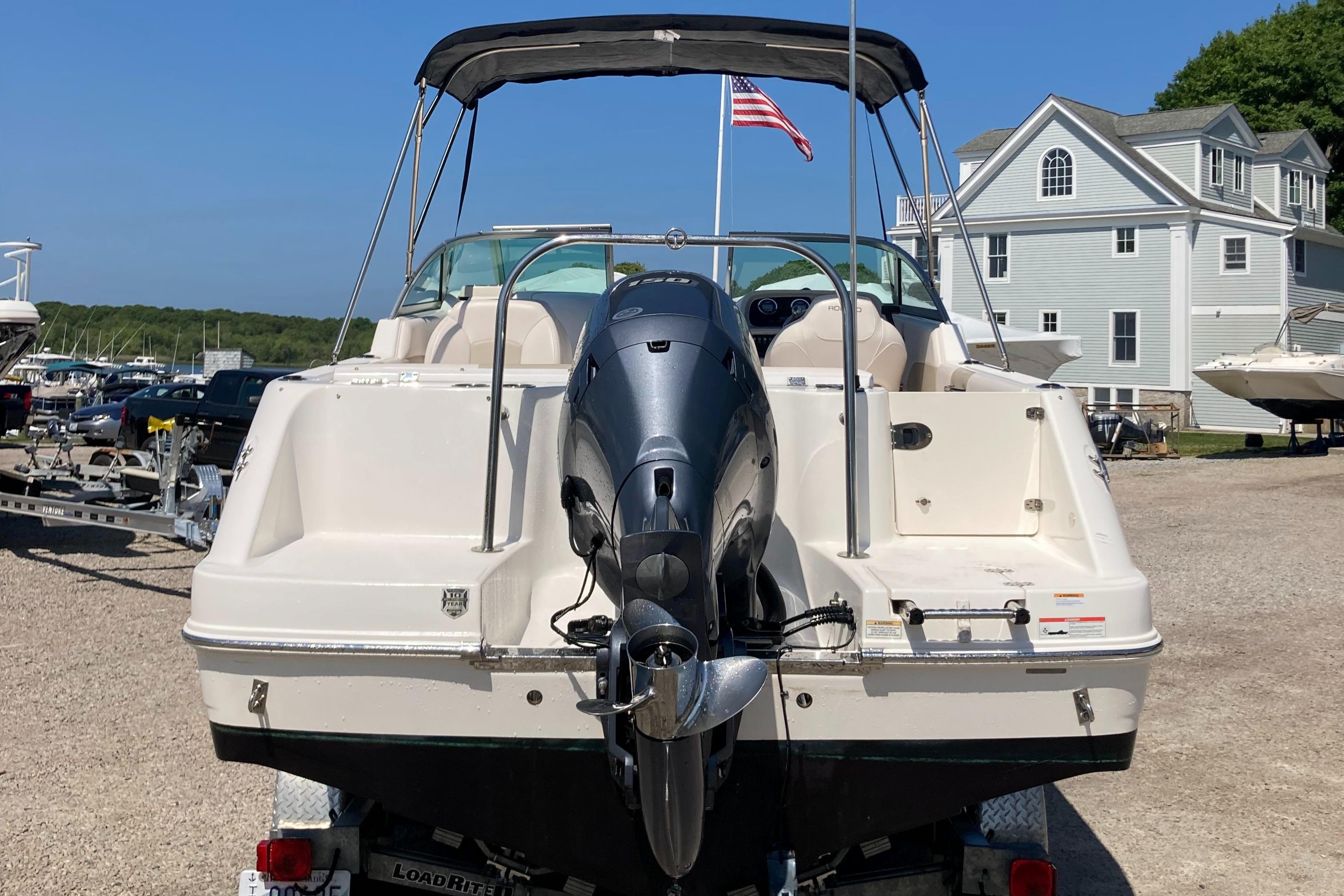 2017 Robalo R227 Dual Console Dual Console for sale - YachtWorld