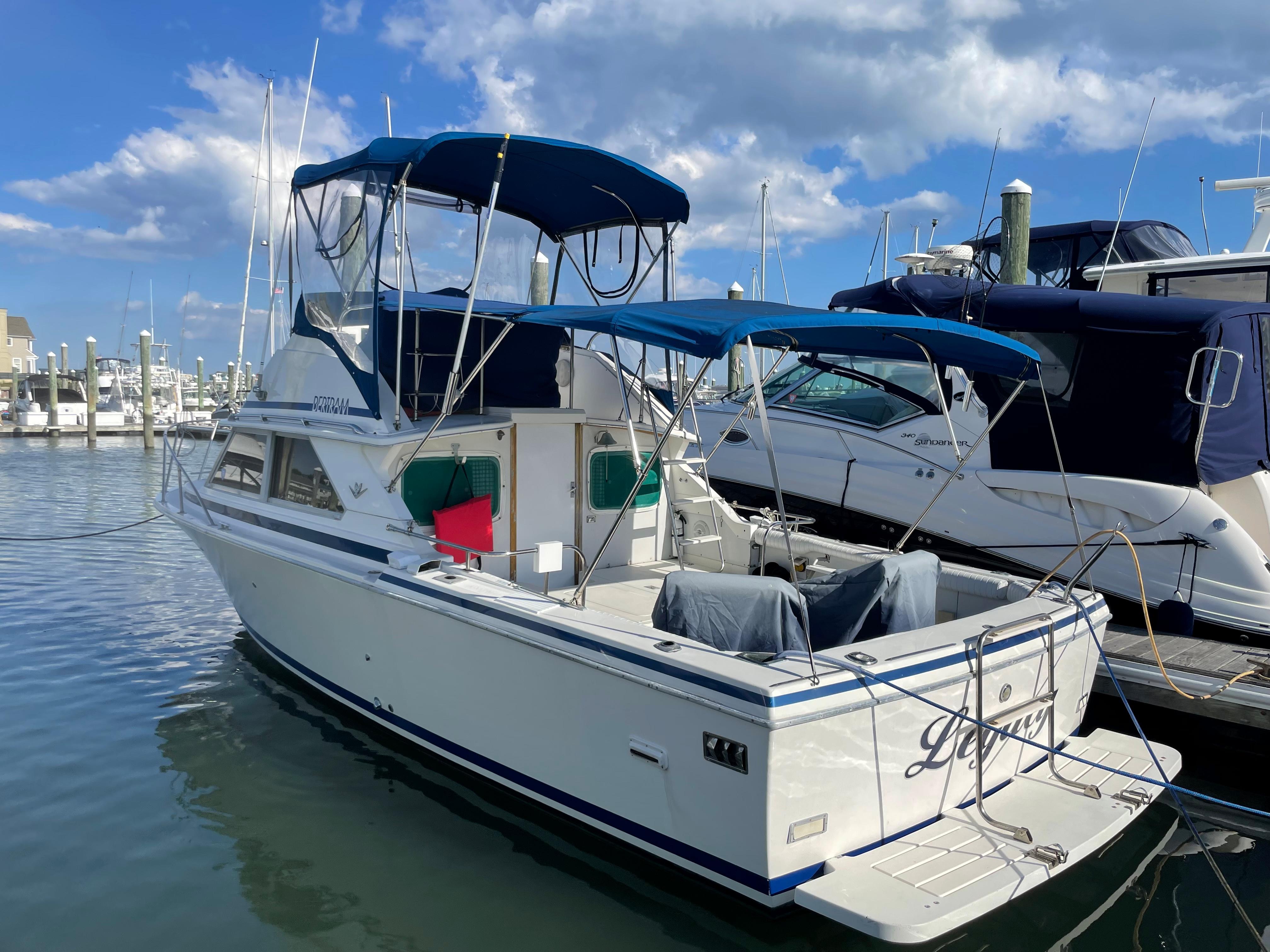 1983 Bertram 28 Flybridge CRUISER Flybridge for sale - YachtWorld