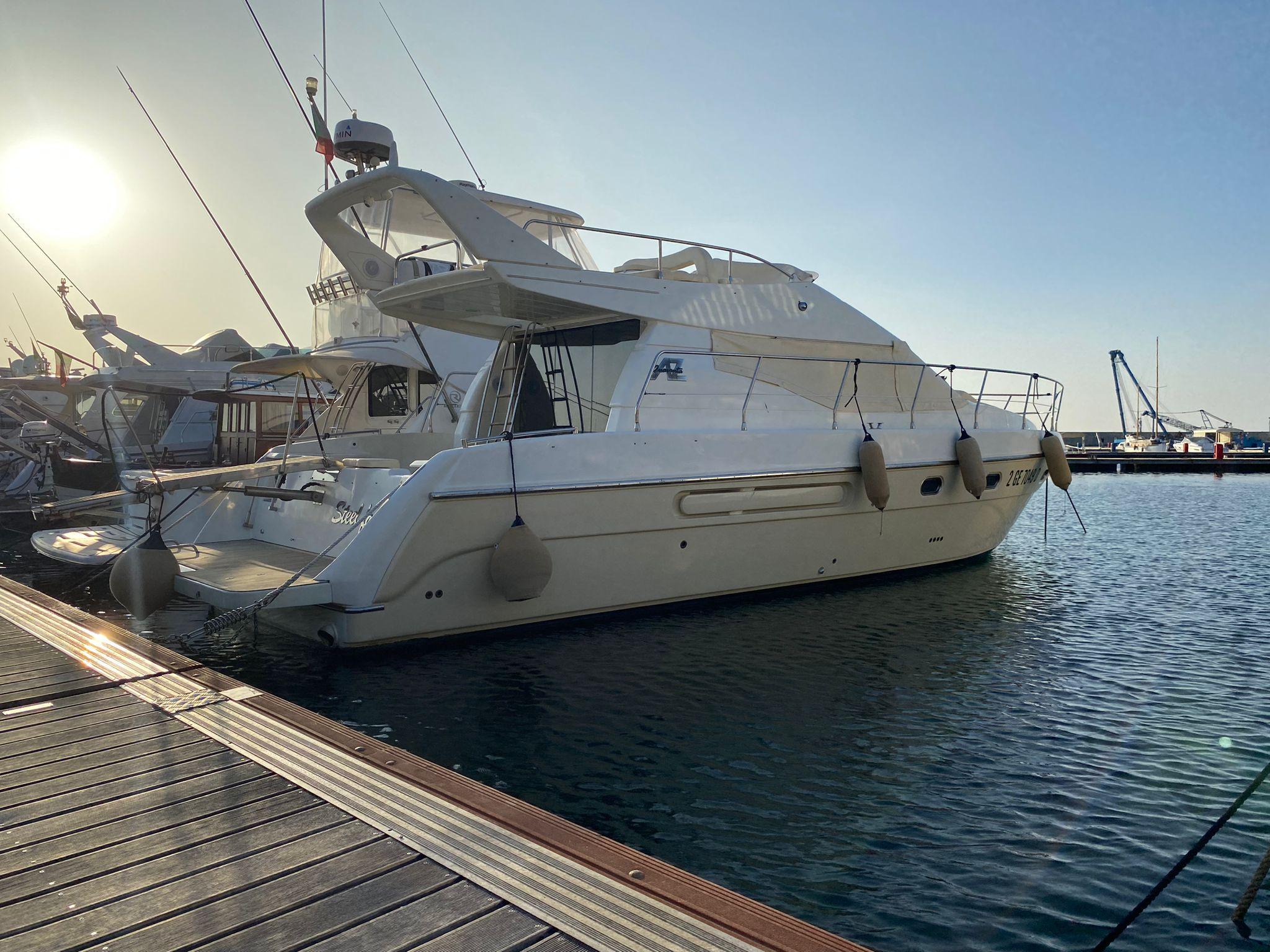 Used 1998 Azimut 40 FLY - Napoli | TopBoats