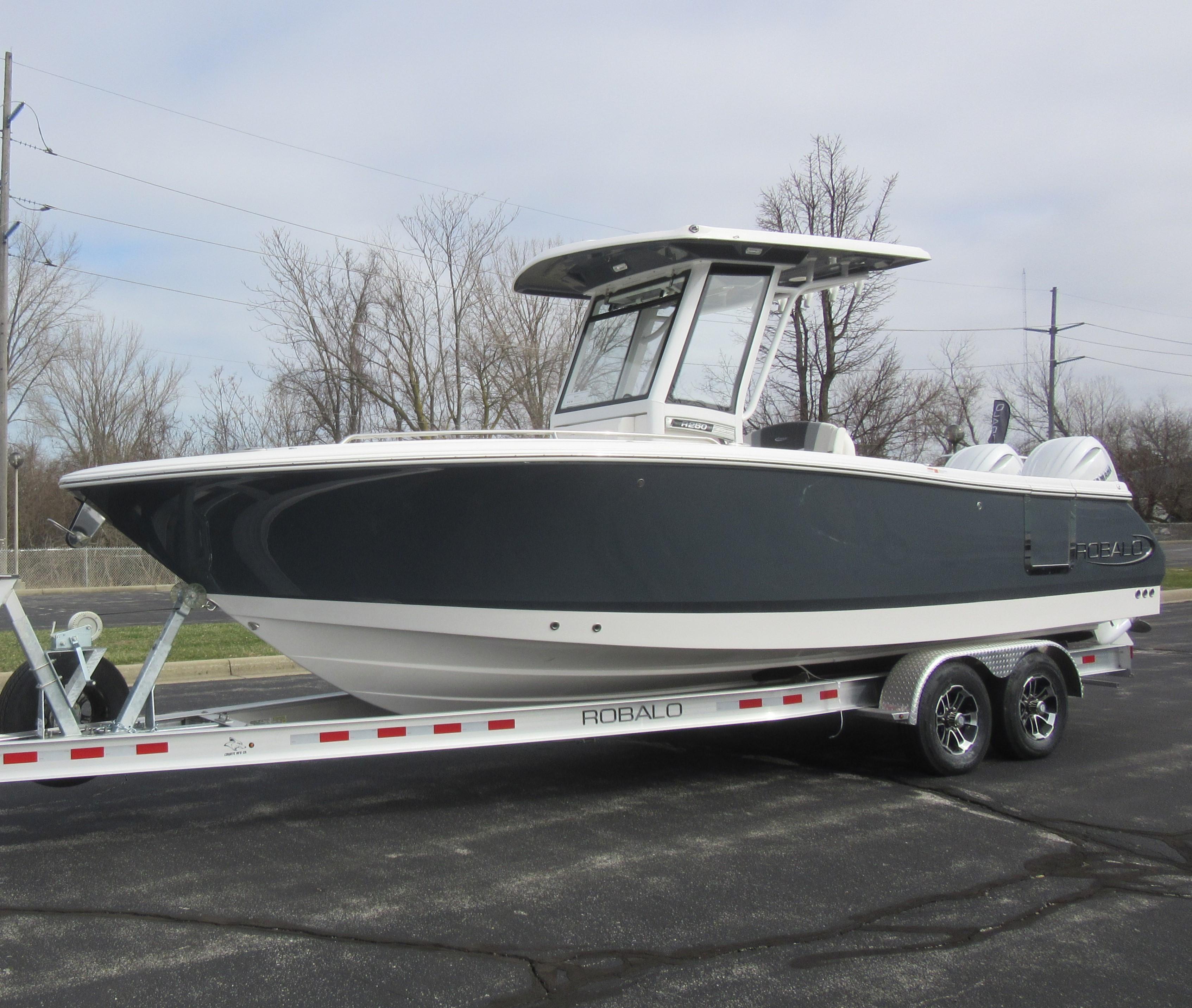 2024 Robalo R250 Center Console Center Console for sale - YachtWorld