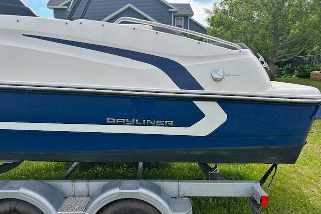 2019 Bayliner 215 Deck Boat Deck for sale - YachtWorld