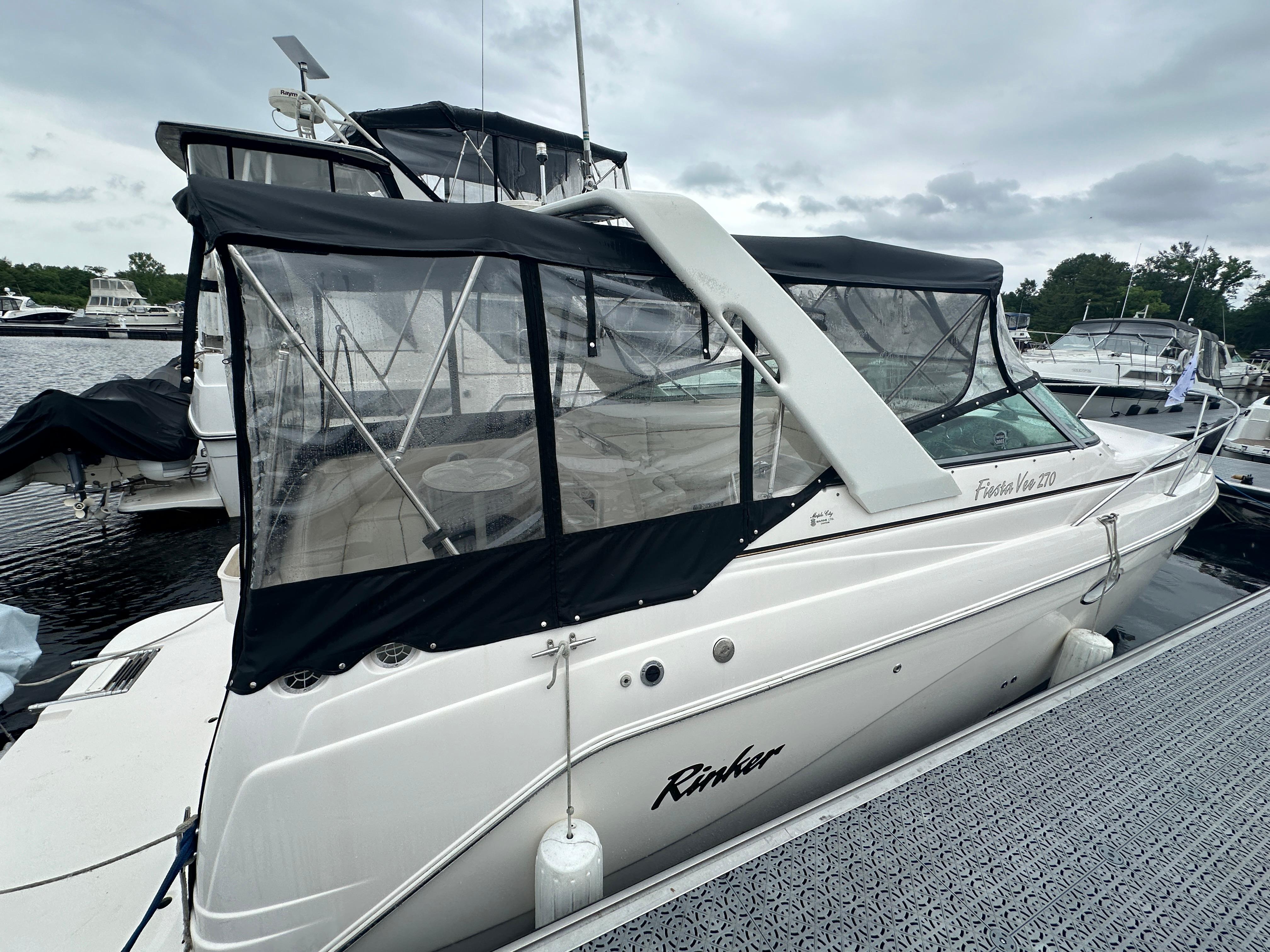 2003 Rinker Fiesta Vee 270 Cruiser for sale - YachtWorld