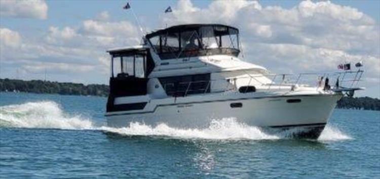 1990 Carver 3807 Aft Cabin Motoryacht Aft Cabin for sale - YachtWorld