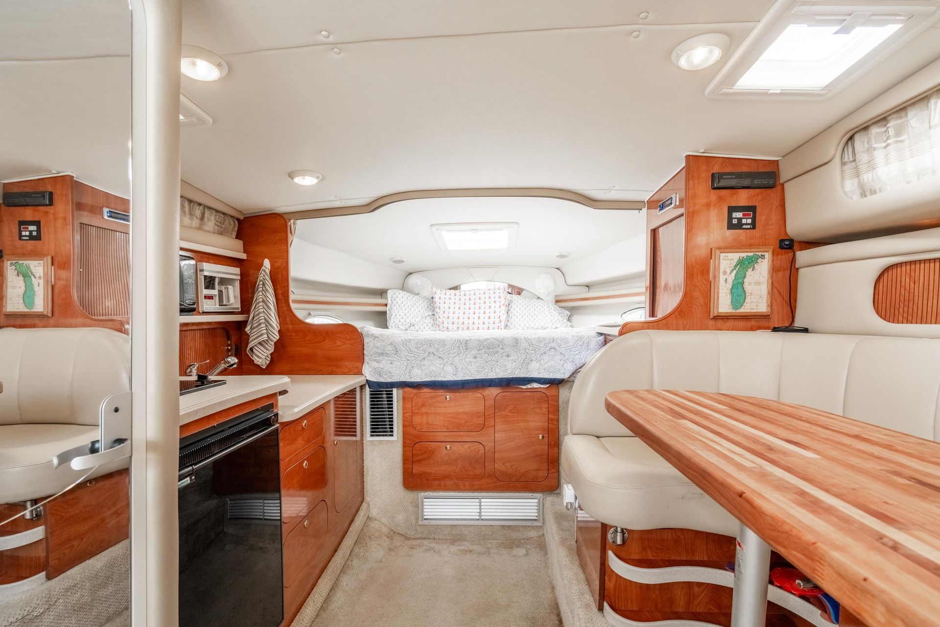 2002 Rinker 342 Fiesta Vee - Weber Yachts