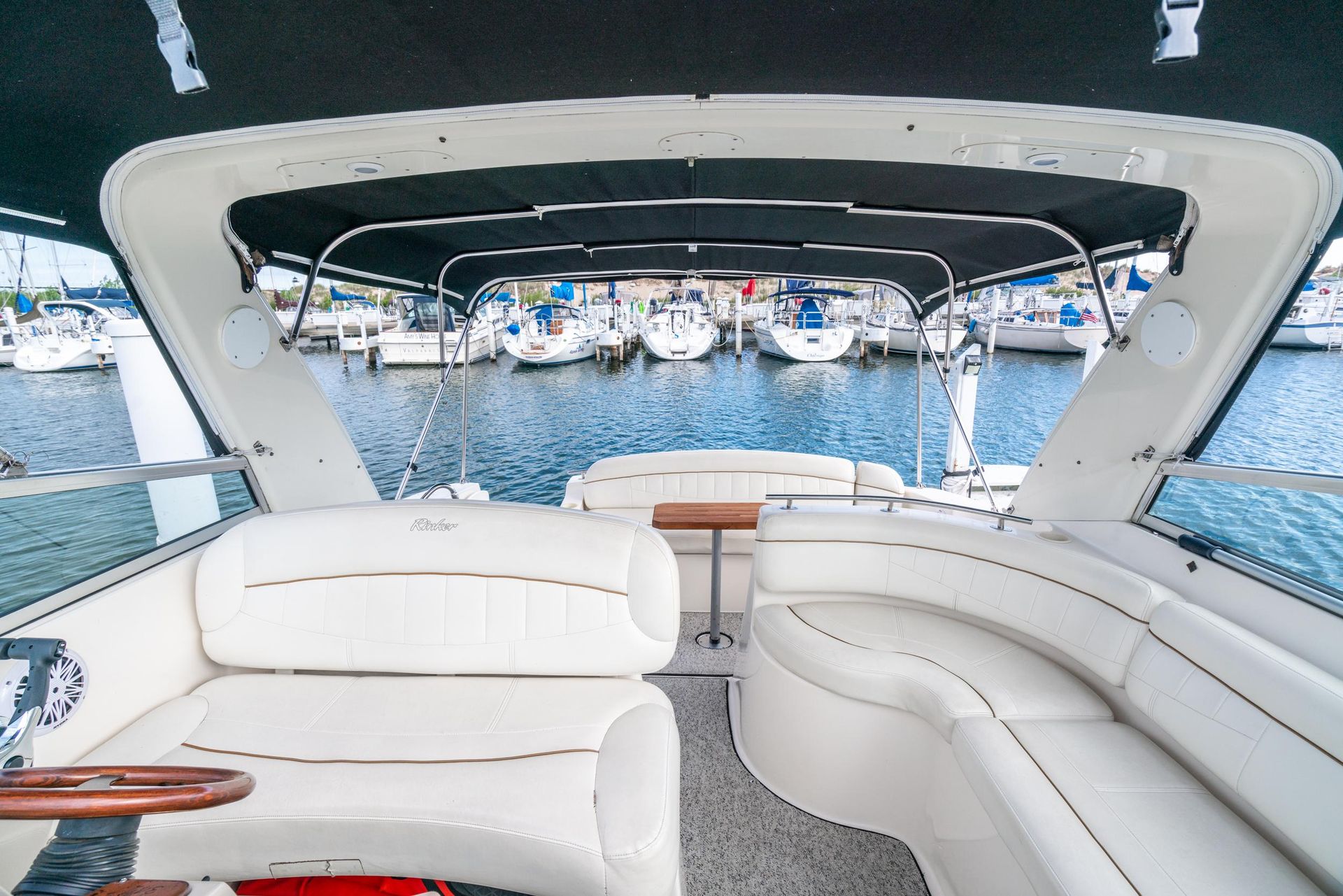 2002 Rinker 342 Fiesta Vee - Weber Yachts