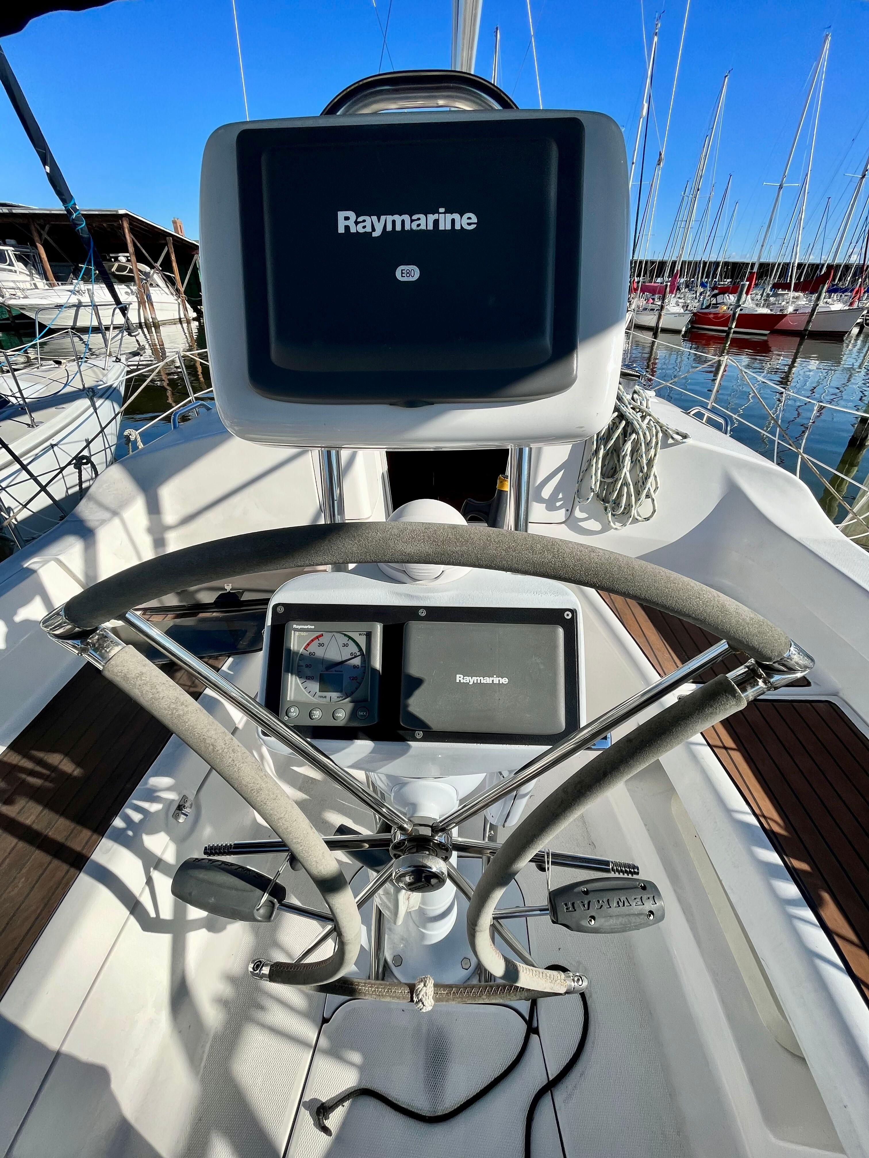2008 Hunter 38 Cruiser for sale - YachtWorld