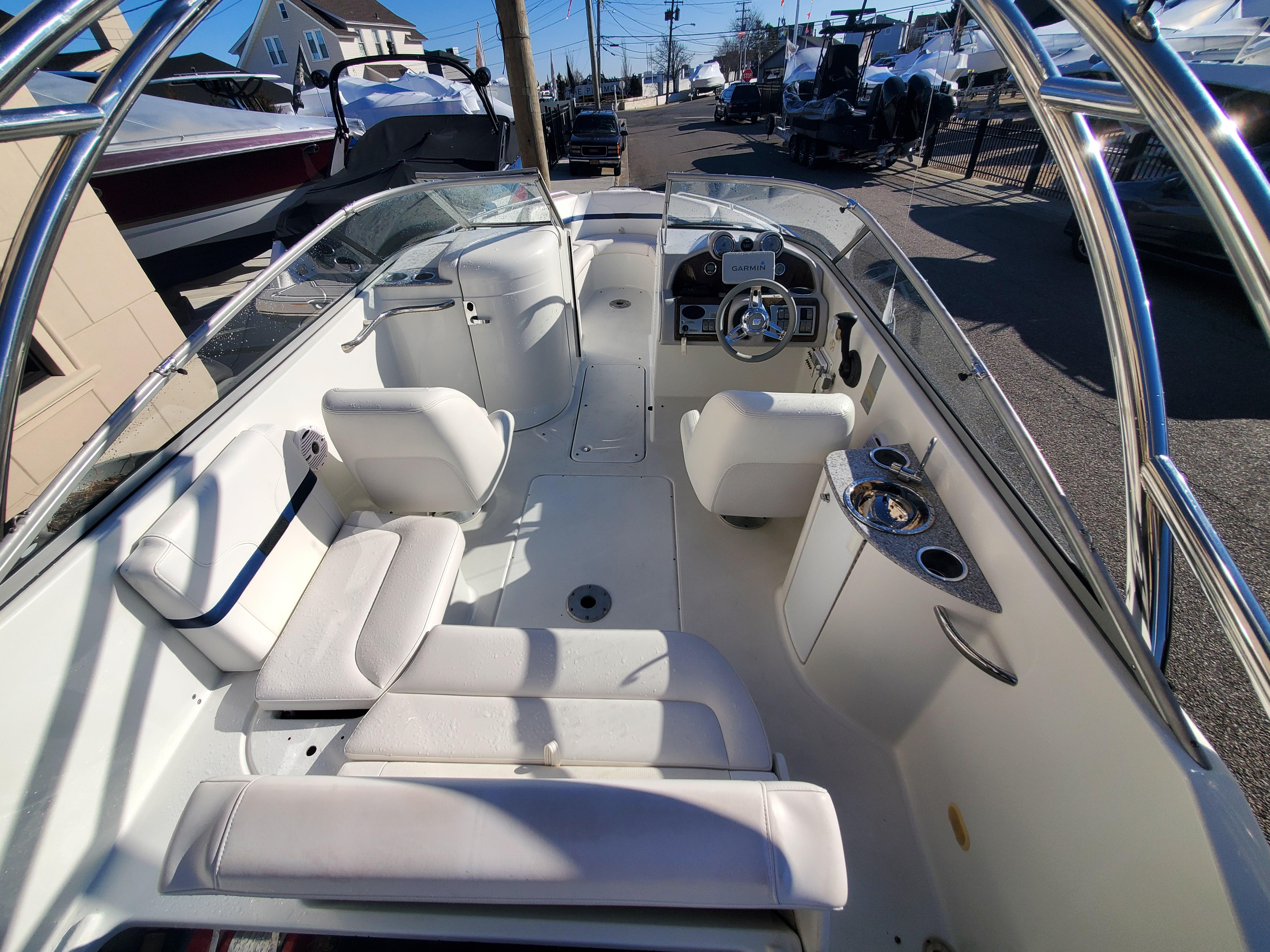 2005 Formula 240 Bowrider Runabout for sale - YachtWorld