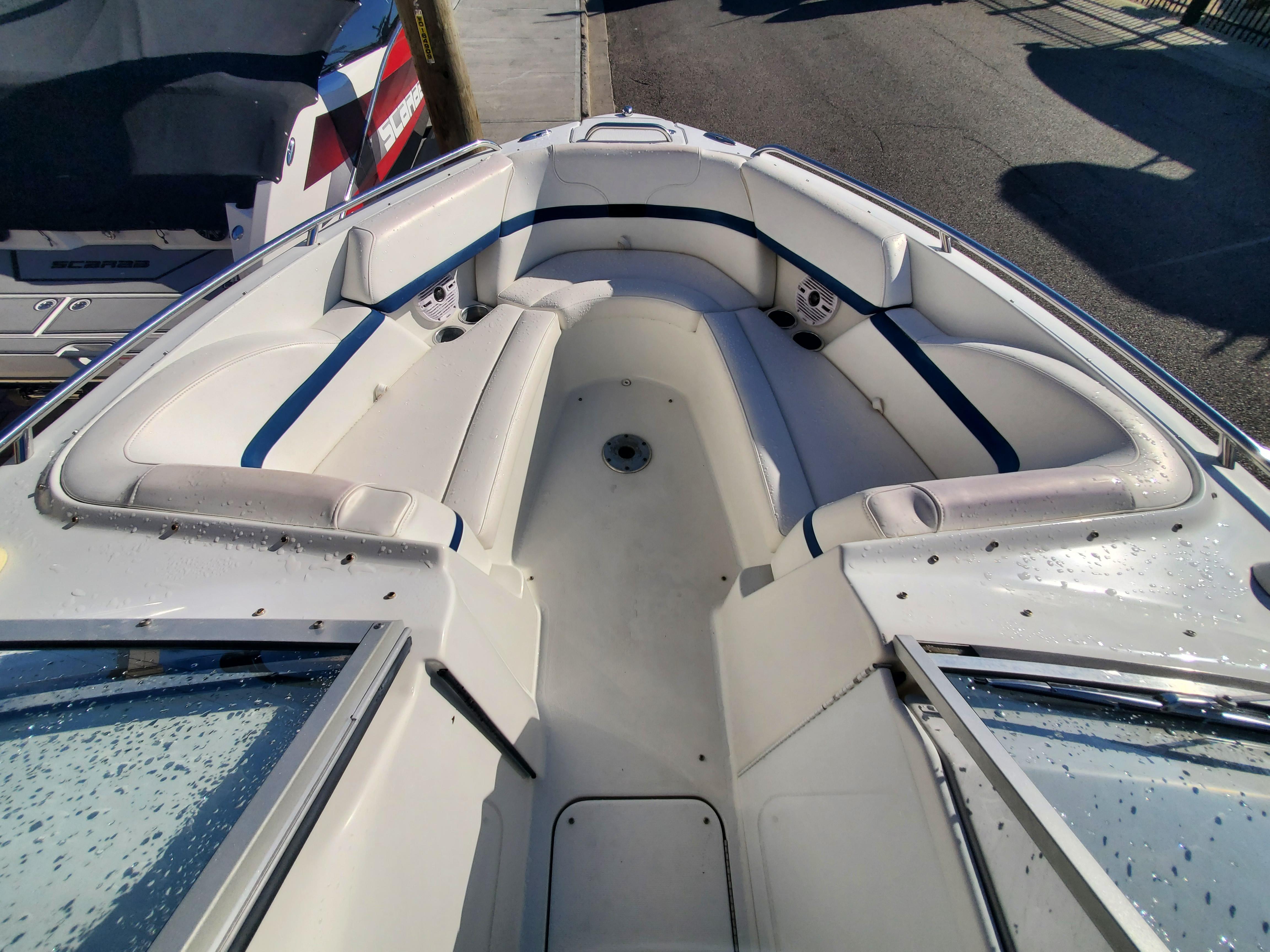 2005 Formula 240 Bowrider Runabout for sale - YachtWorld