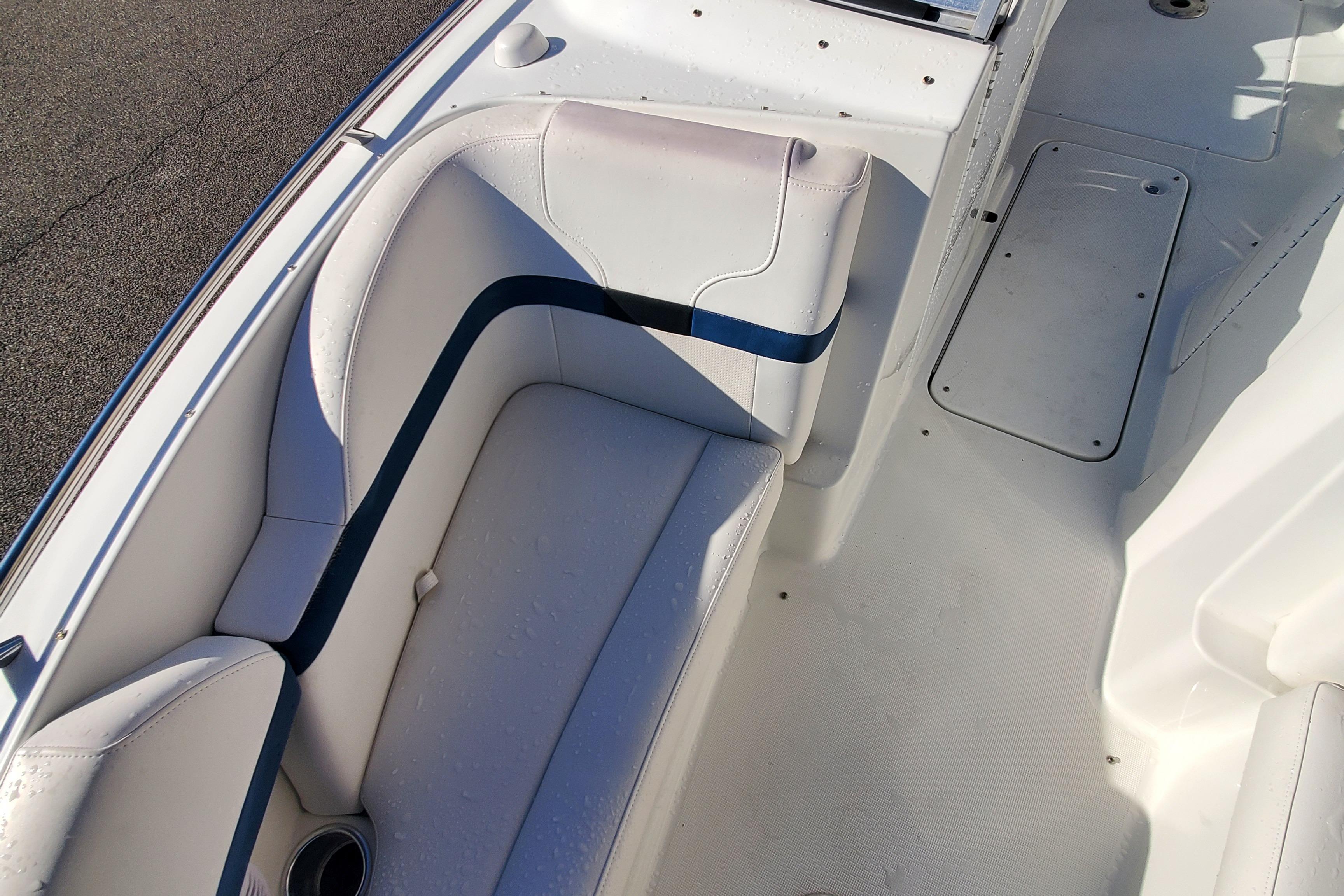 2005 Formula 240 Bowrider Runabout for sale - YachtWorld