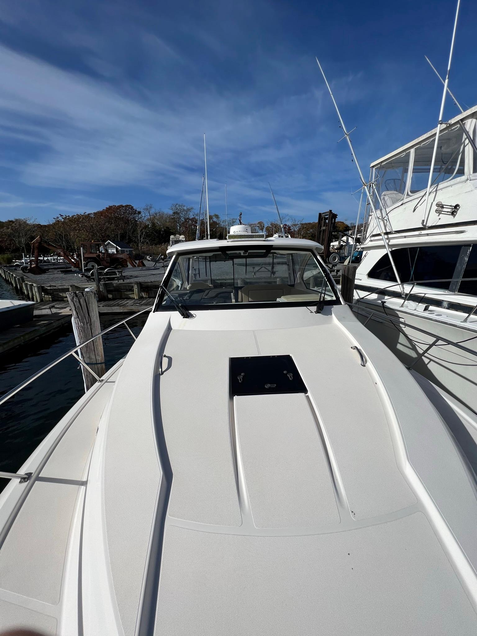 2016 Pursuit OS 355 Offshore Walkaround for sale - YachtWorld