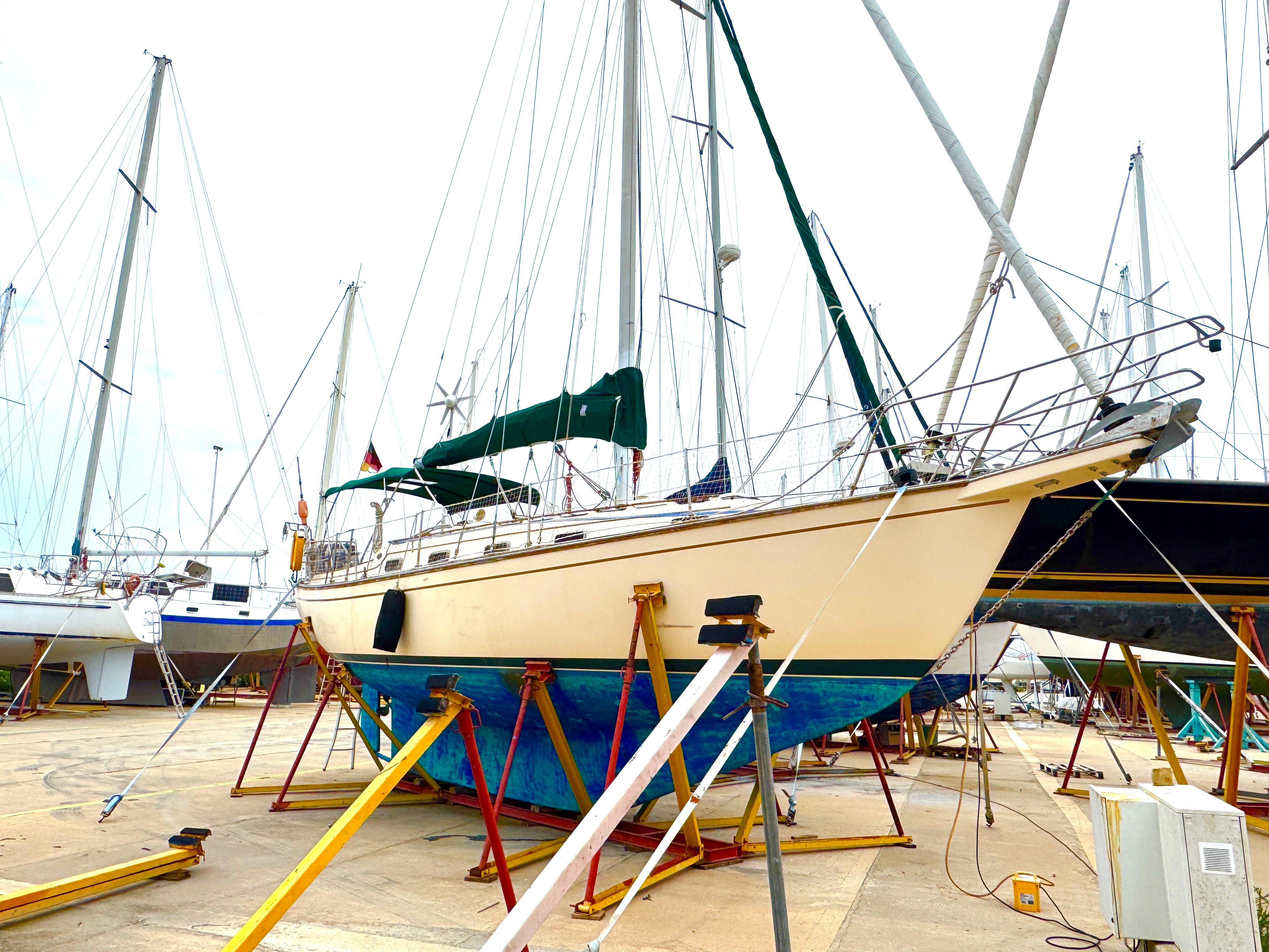 Tweedehands 1989 Island Packet 35 | YachtFocus