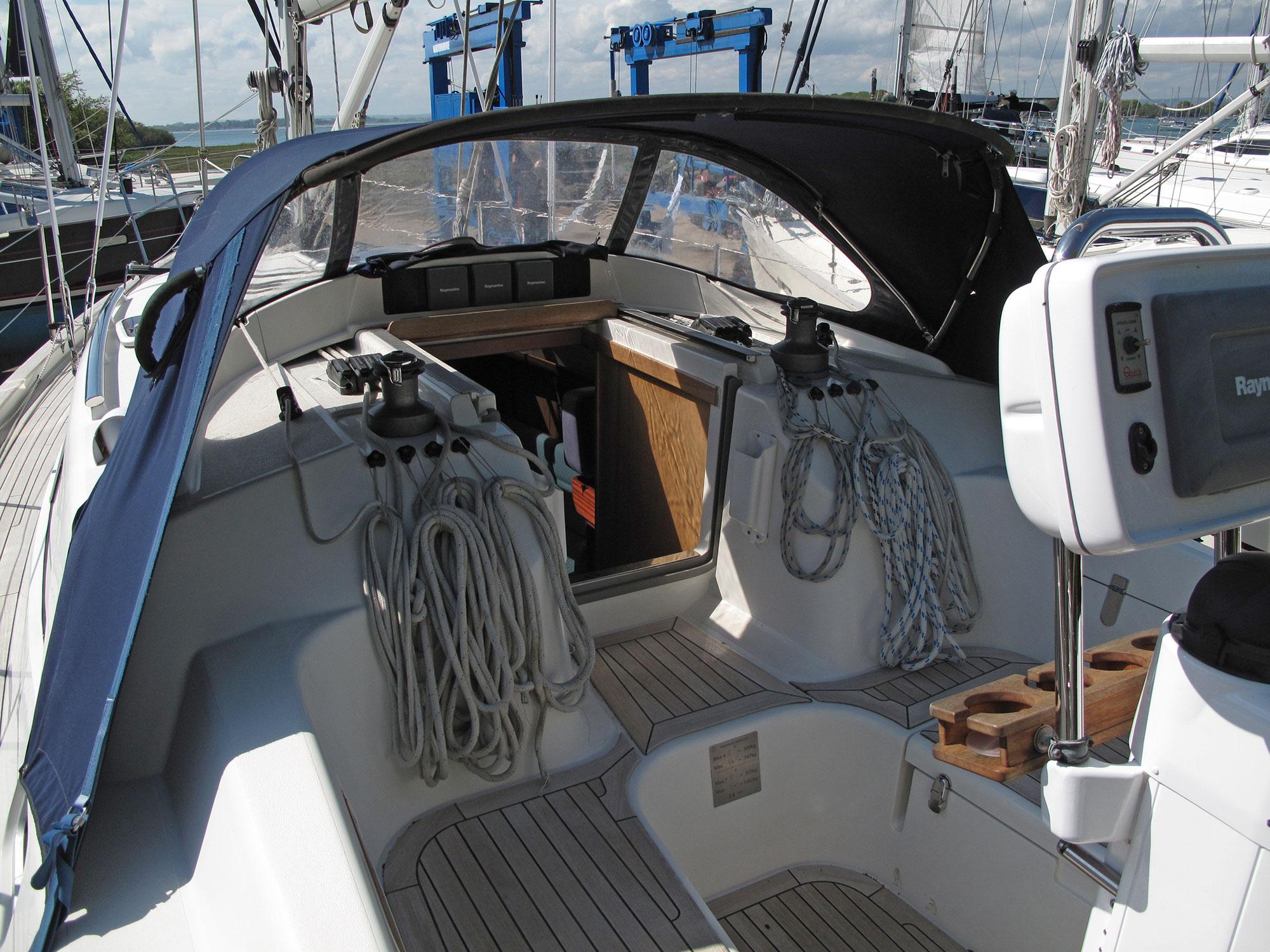 2011 Southerly 32 Cruiser for sale - YachtWorld