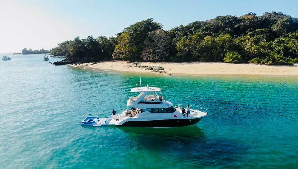 2019 Tiara Yachts F44 Flybridge Flybridge for sale - YachtWorld