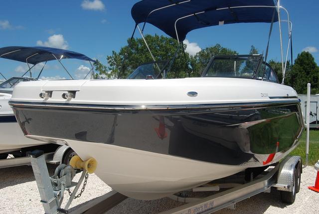 2021 Bayliner DX2200 Deck boat (a motore) in vendita- YachtWorld
