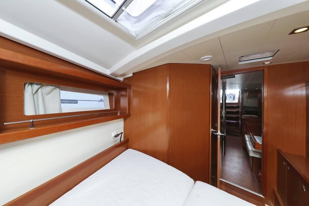 2013 Beneteau Oceanis 41 Cruiser for sale - YachtWorld