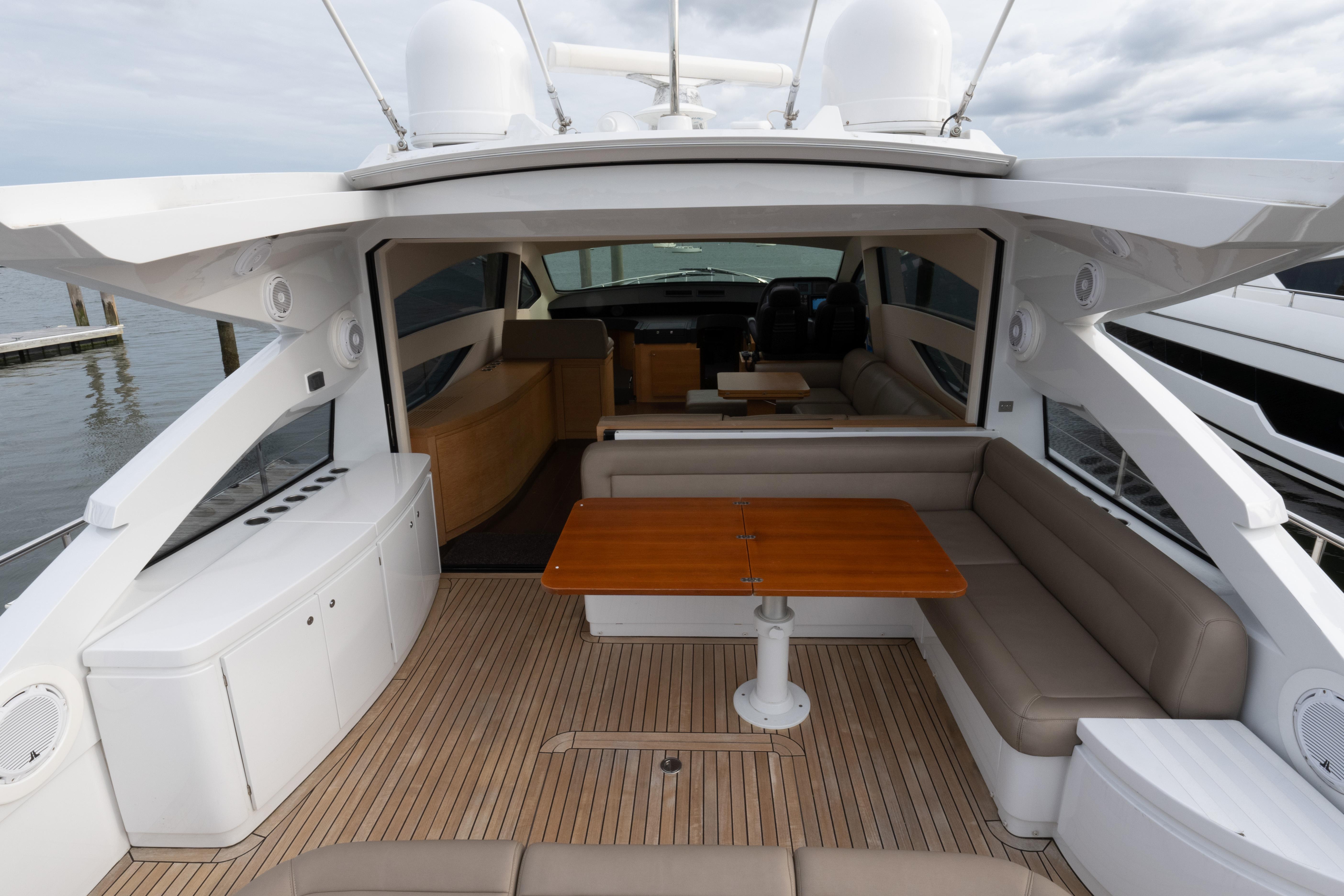 2013 Pershing 64 MOTOR YACHT Motor Yachts for sale - YachtWorld