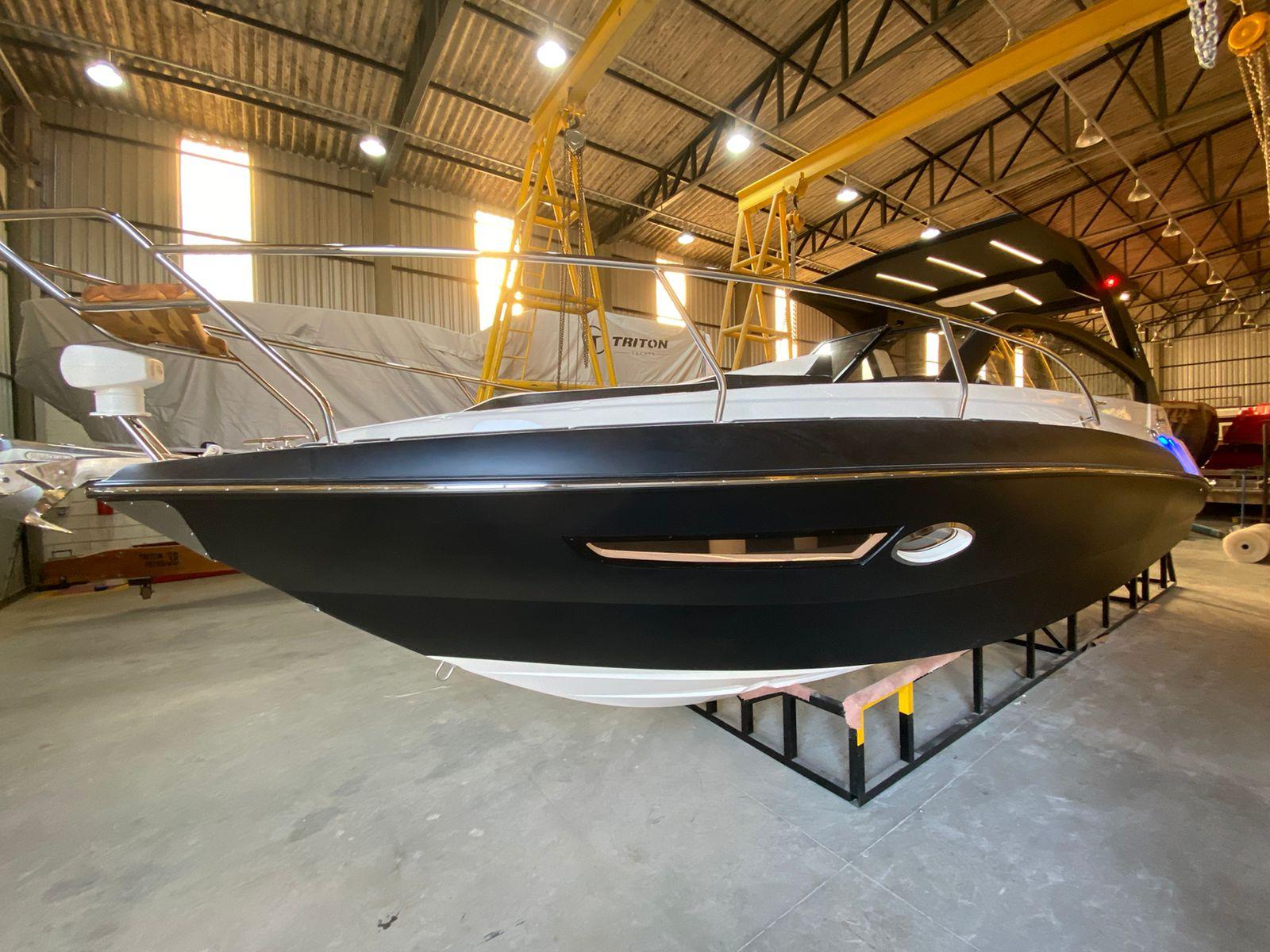 2024 Hanover 305 Motor Yachts for sale - YachtWorld