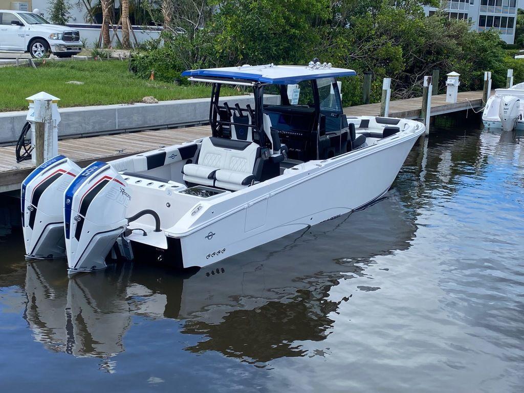 2025 Fountain 32 NX Center Console for sale - YachtWorld