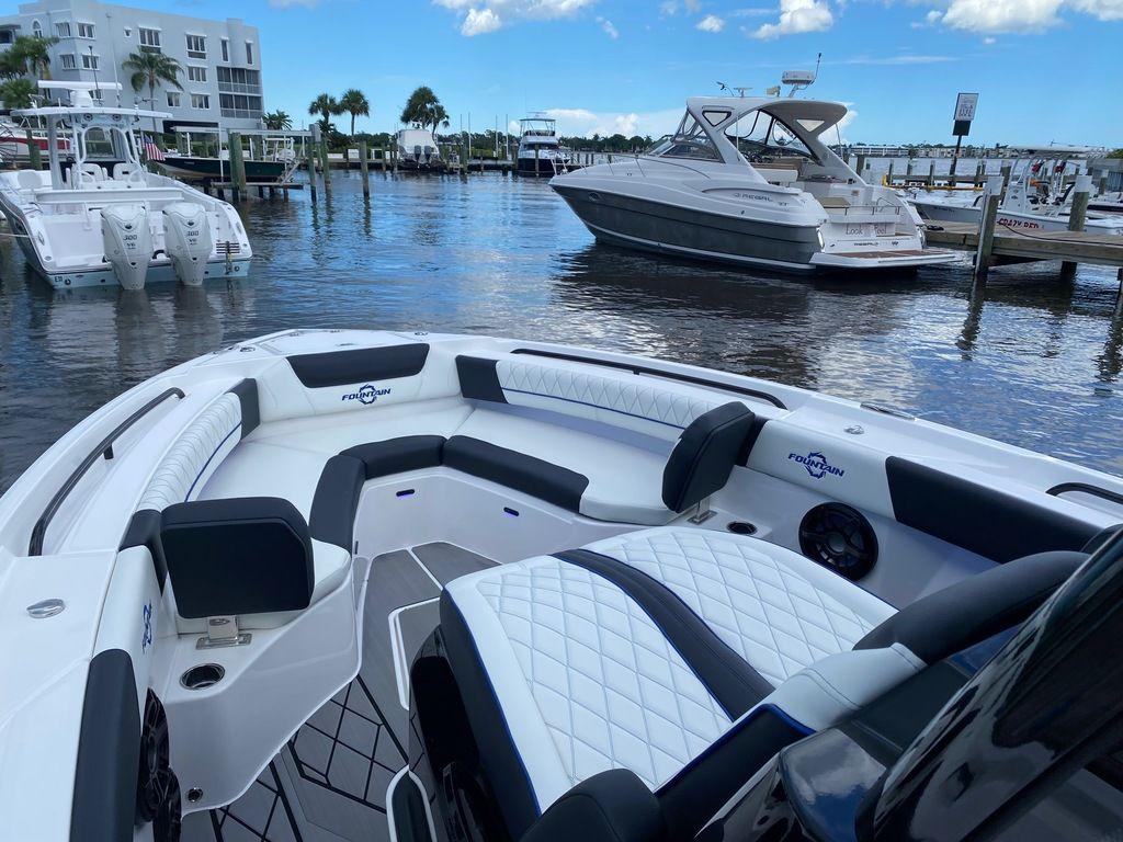 2025 Fountain 32 NX Center Console for sale - YachtWorld