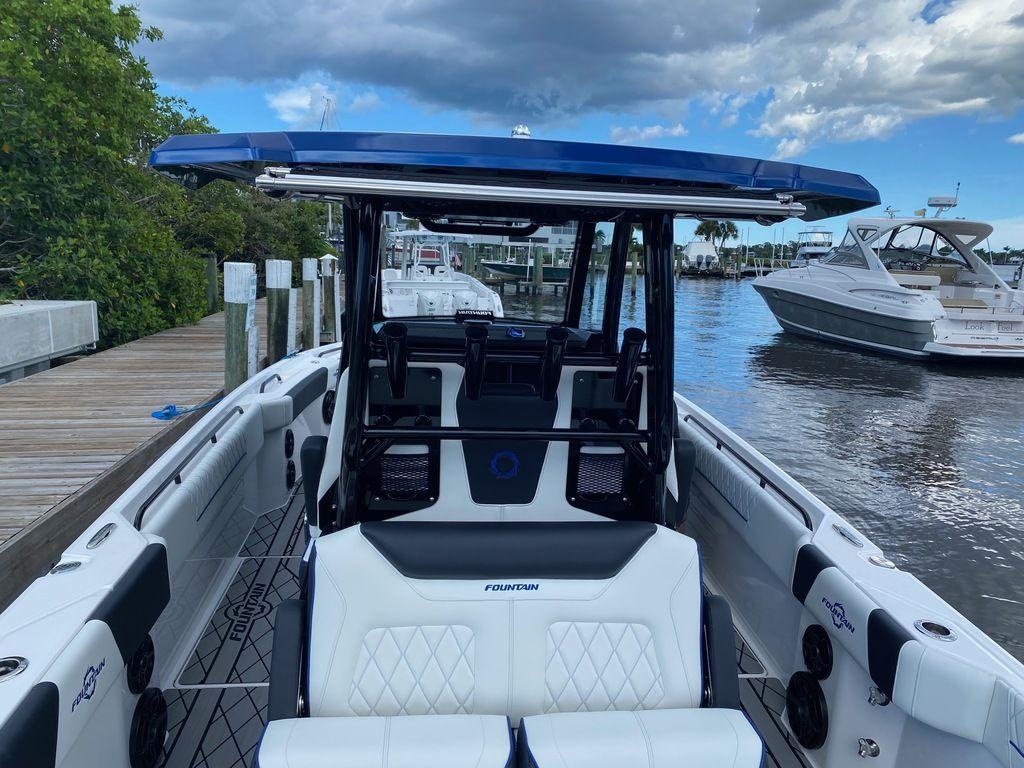 2025 Fountain 32 NX Center Console for sale - YachtWorld