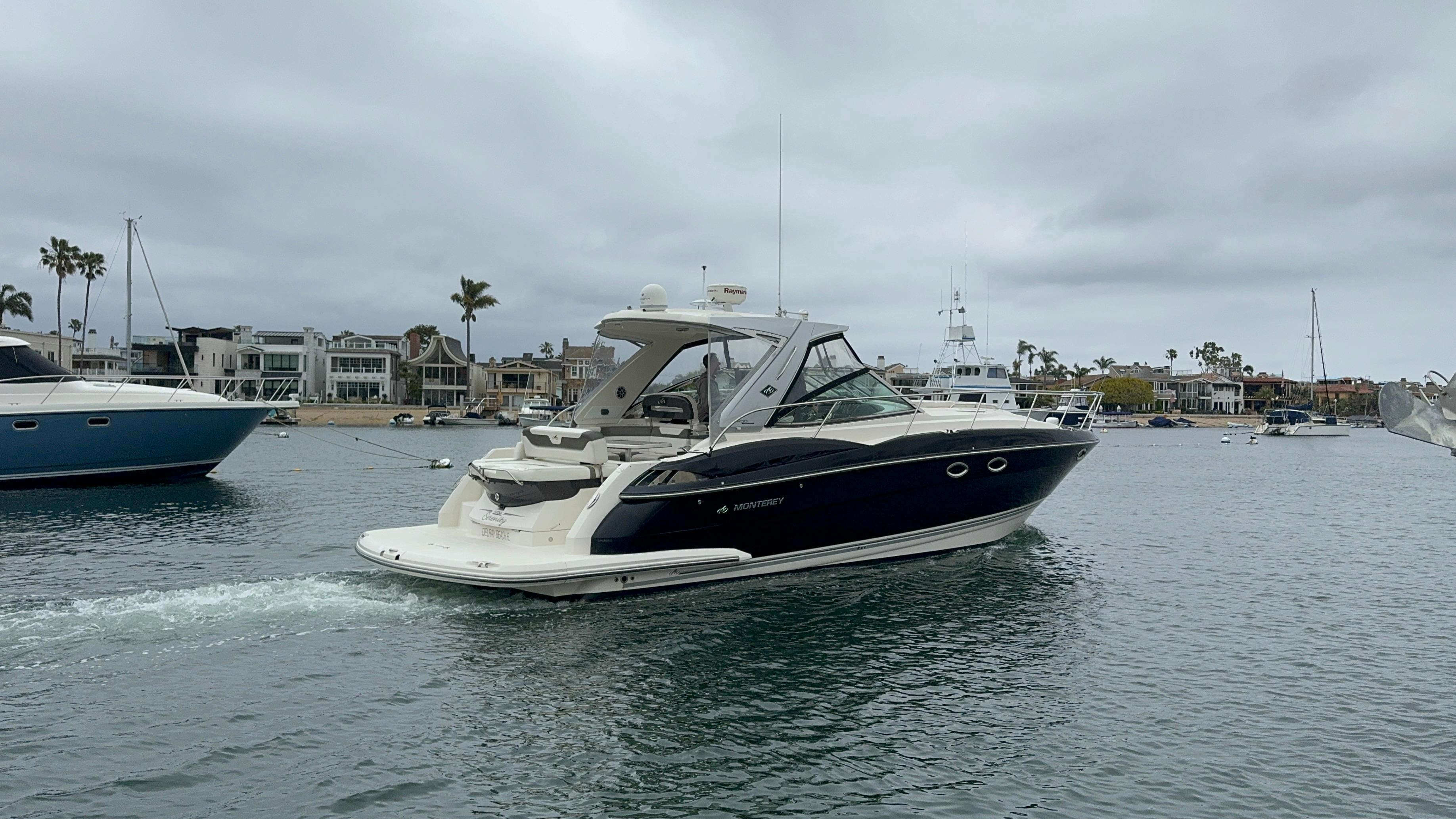 2012 Monterey 40 Sport Yacht Cruiser for sale - YachtWorld