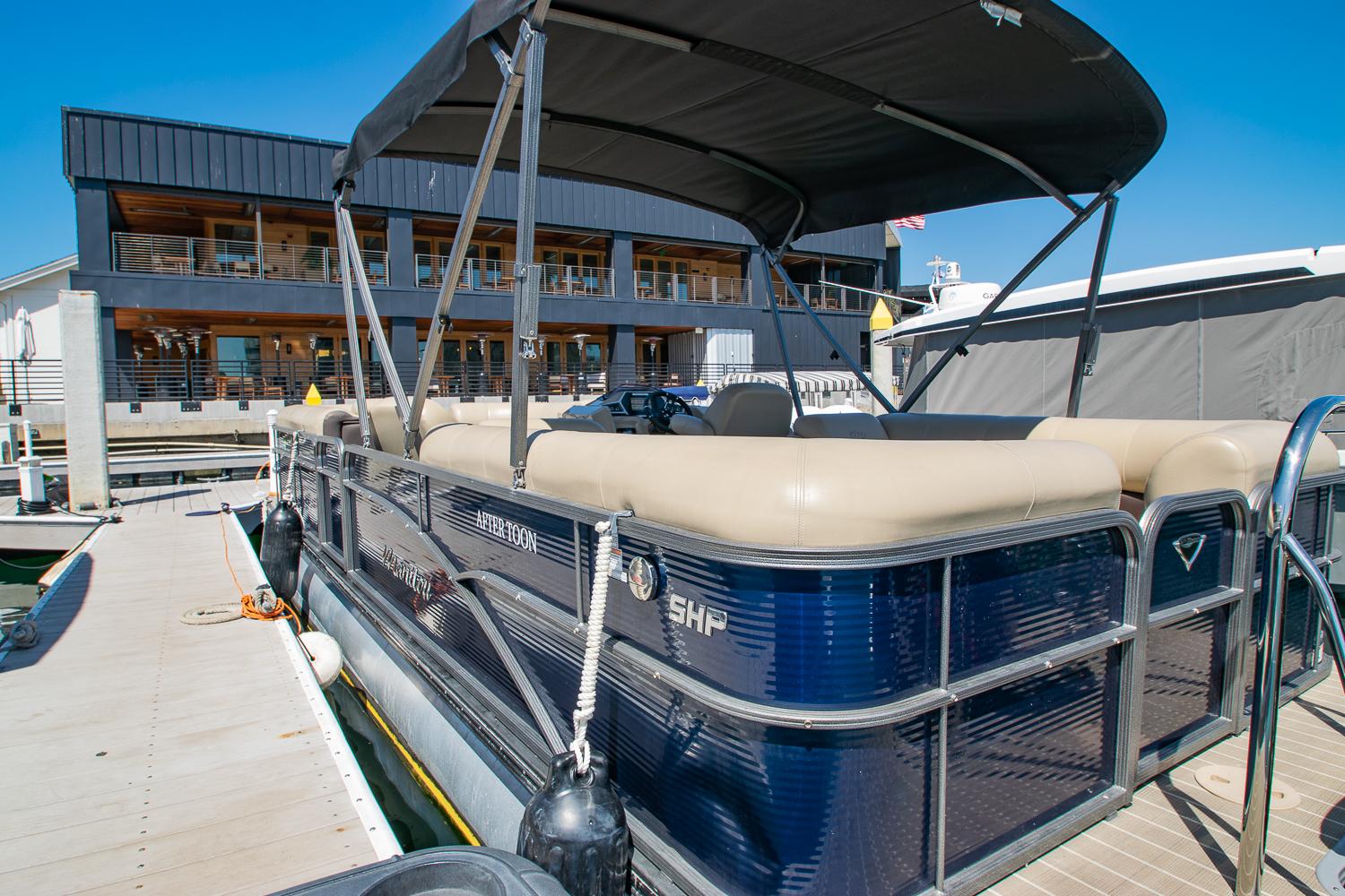 2021 Manitou Oasis SHP Pontoon for sale - YachtWorld