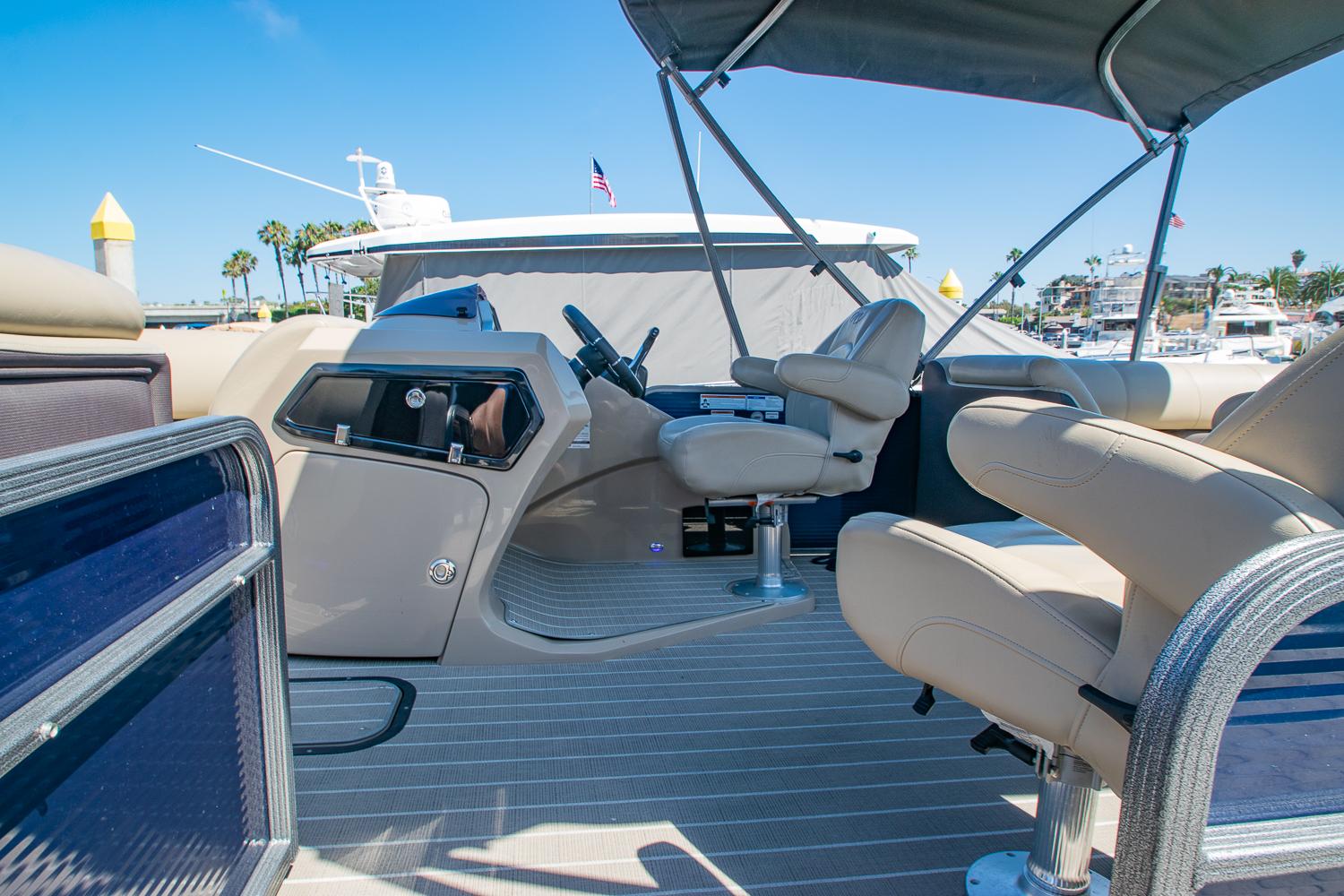 2021 Manitou Oasis SHP Pontoon for sale - YachtWorld