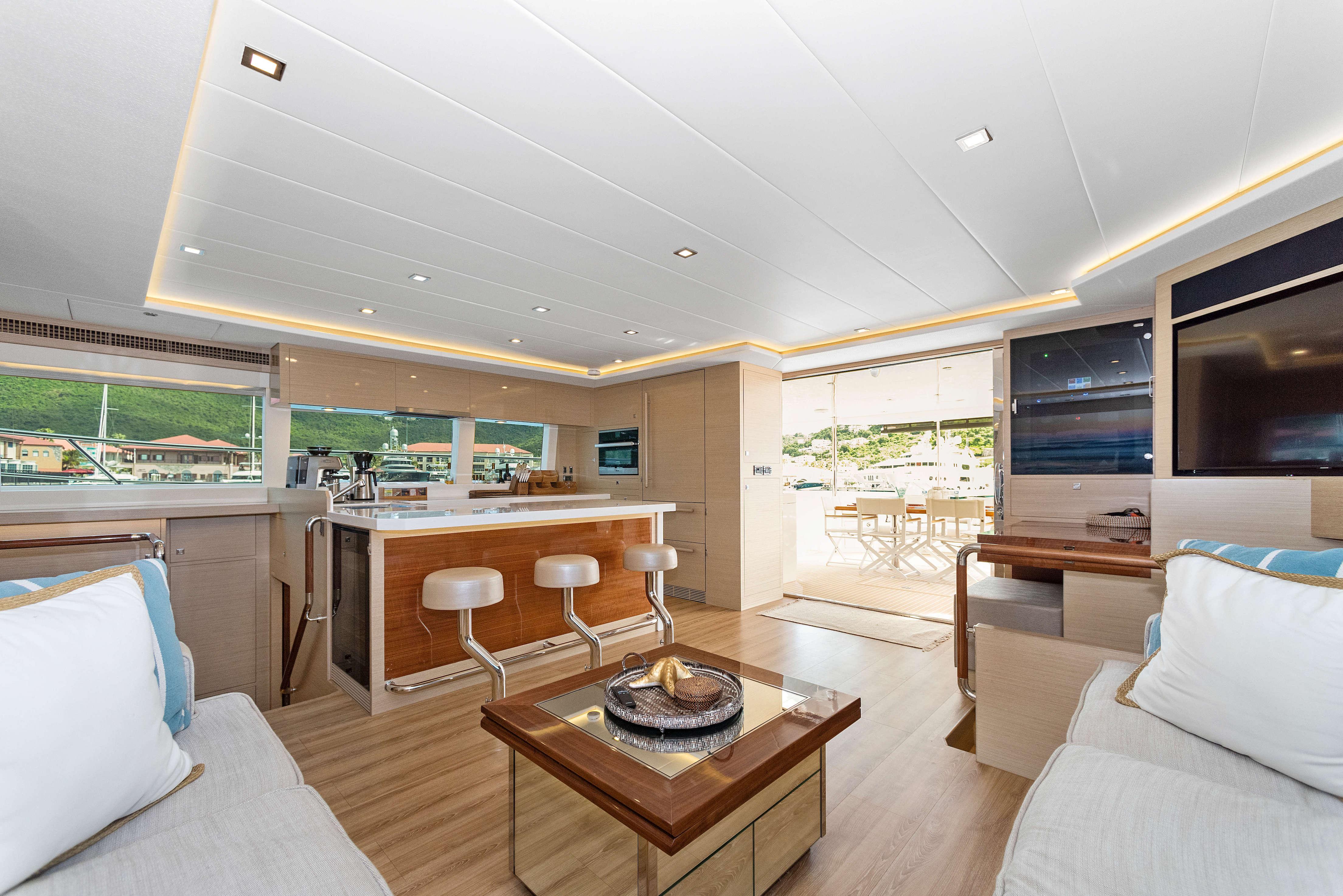 2022 Horizon PC60 Power Catamaran for sale - YachtWorld