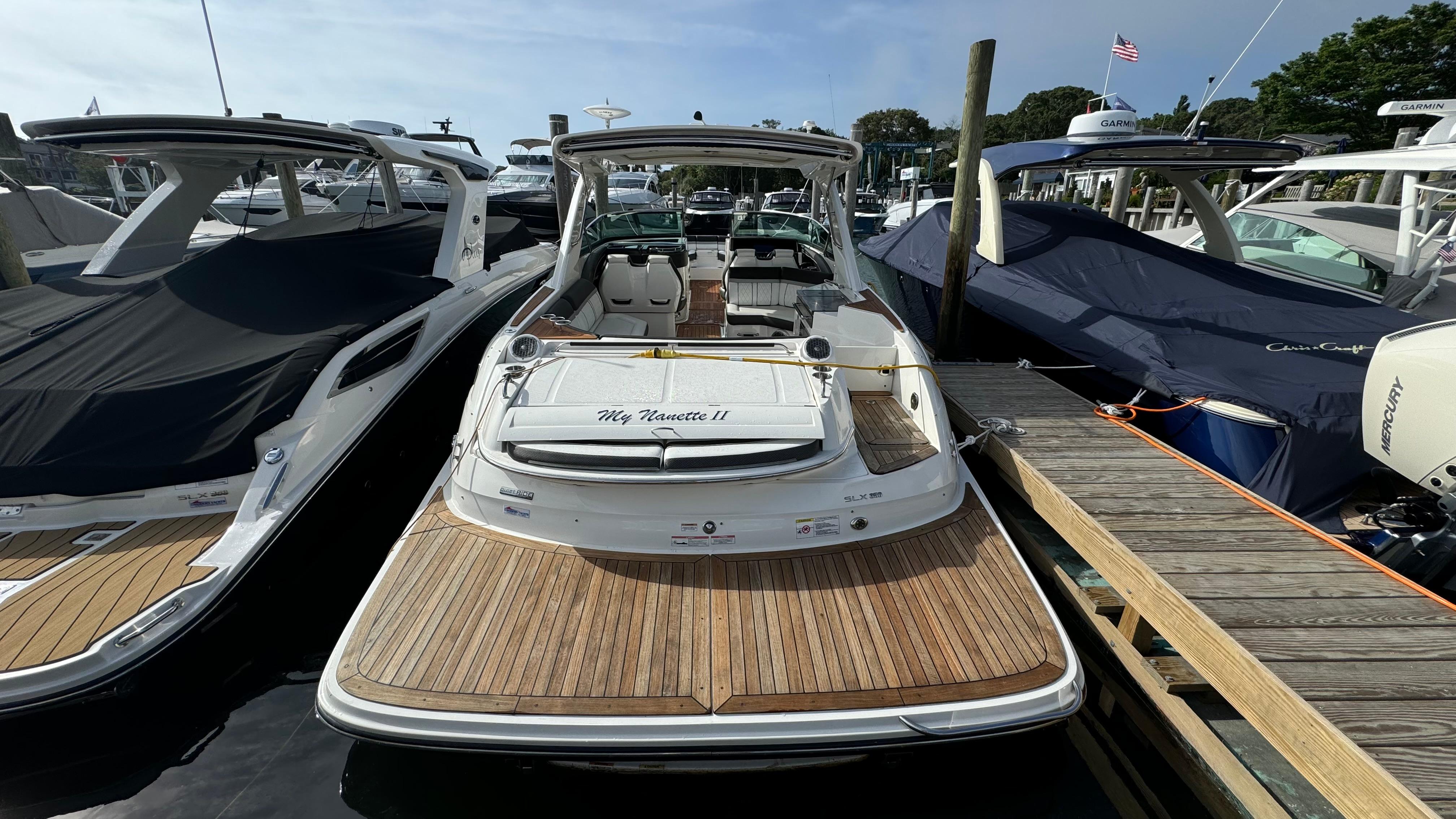 2017 Sea Ray SLX 350 Bowrider for sale - YachtWorld