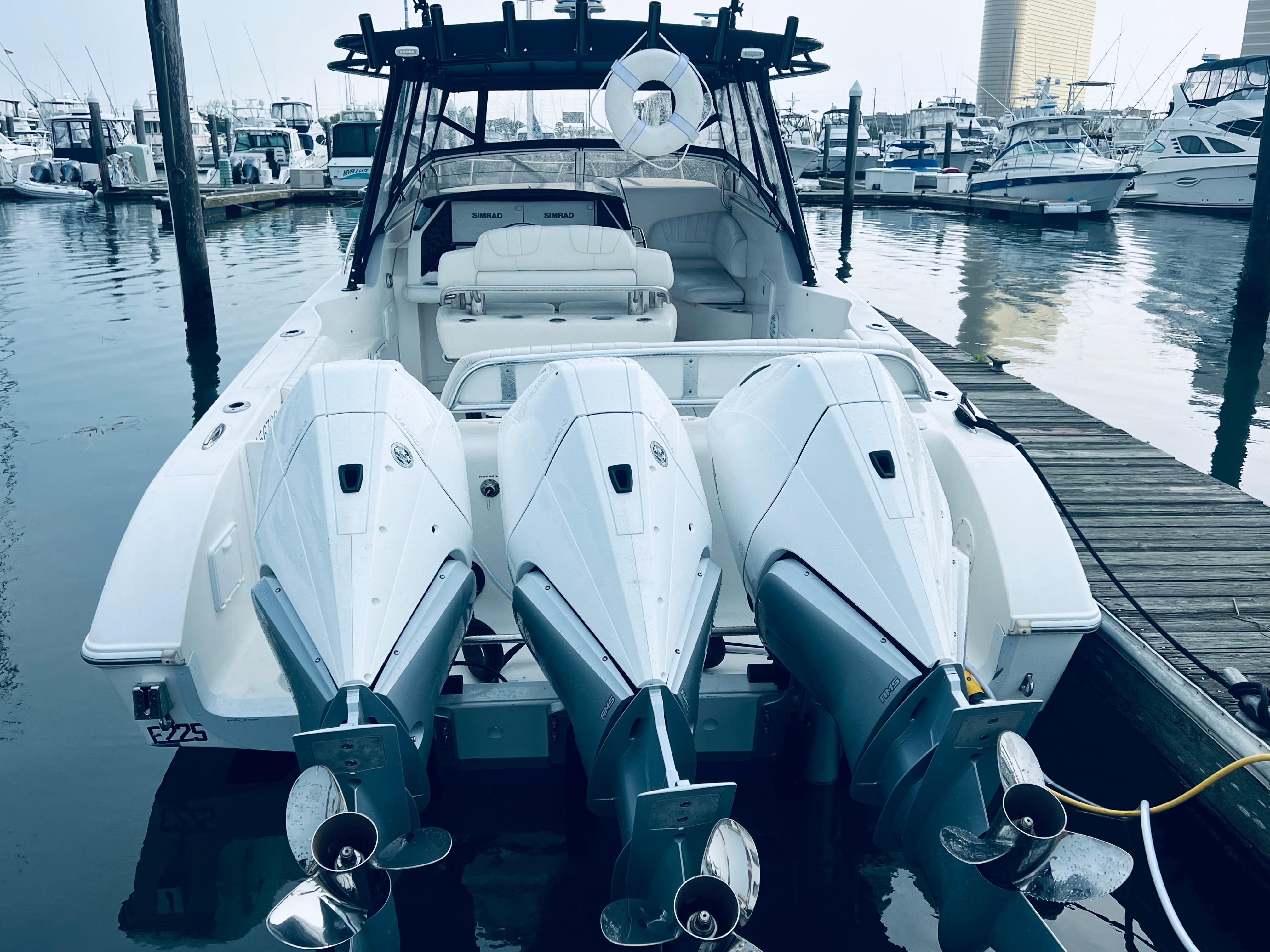 2004 Fountain 38 LX Express Cruiser for sale - YachtWorld