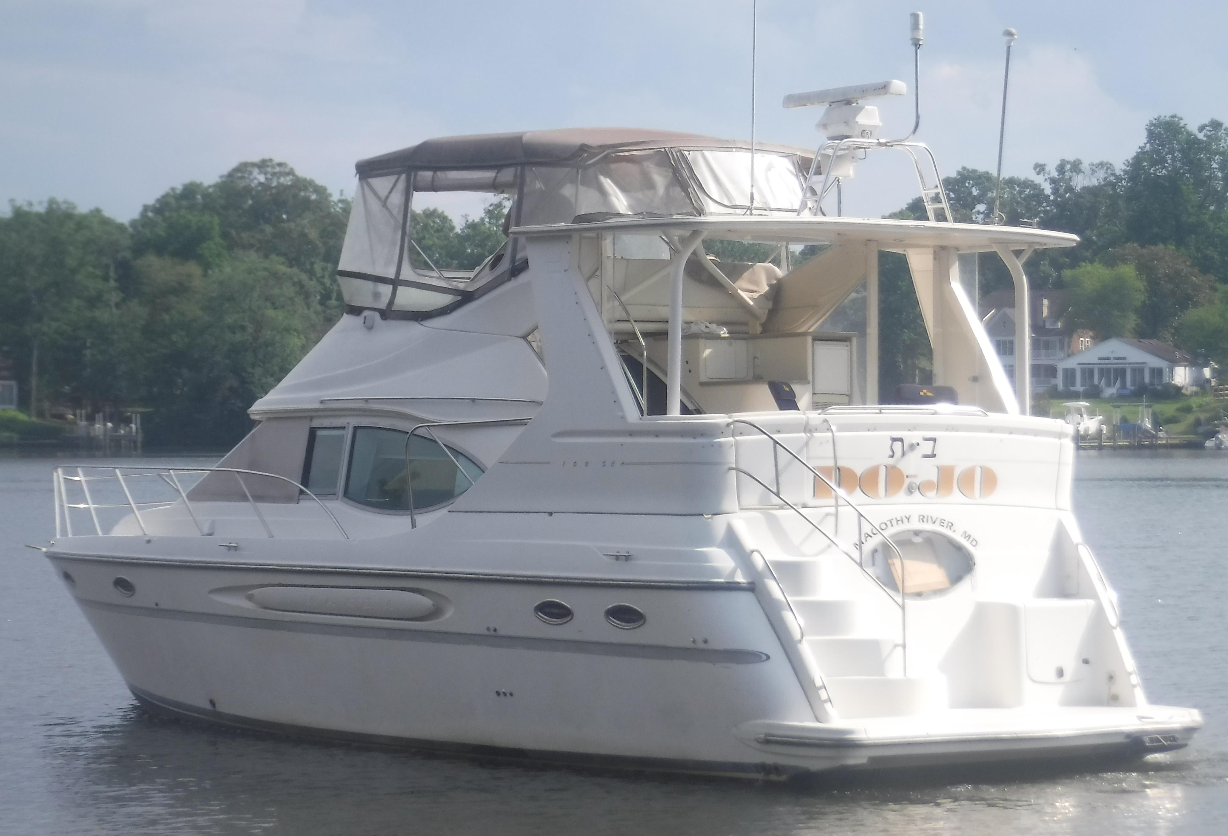 1998 Maxum 4100 SCA Aft Cabin for sale - YachtWorld