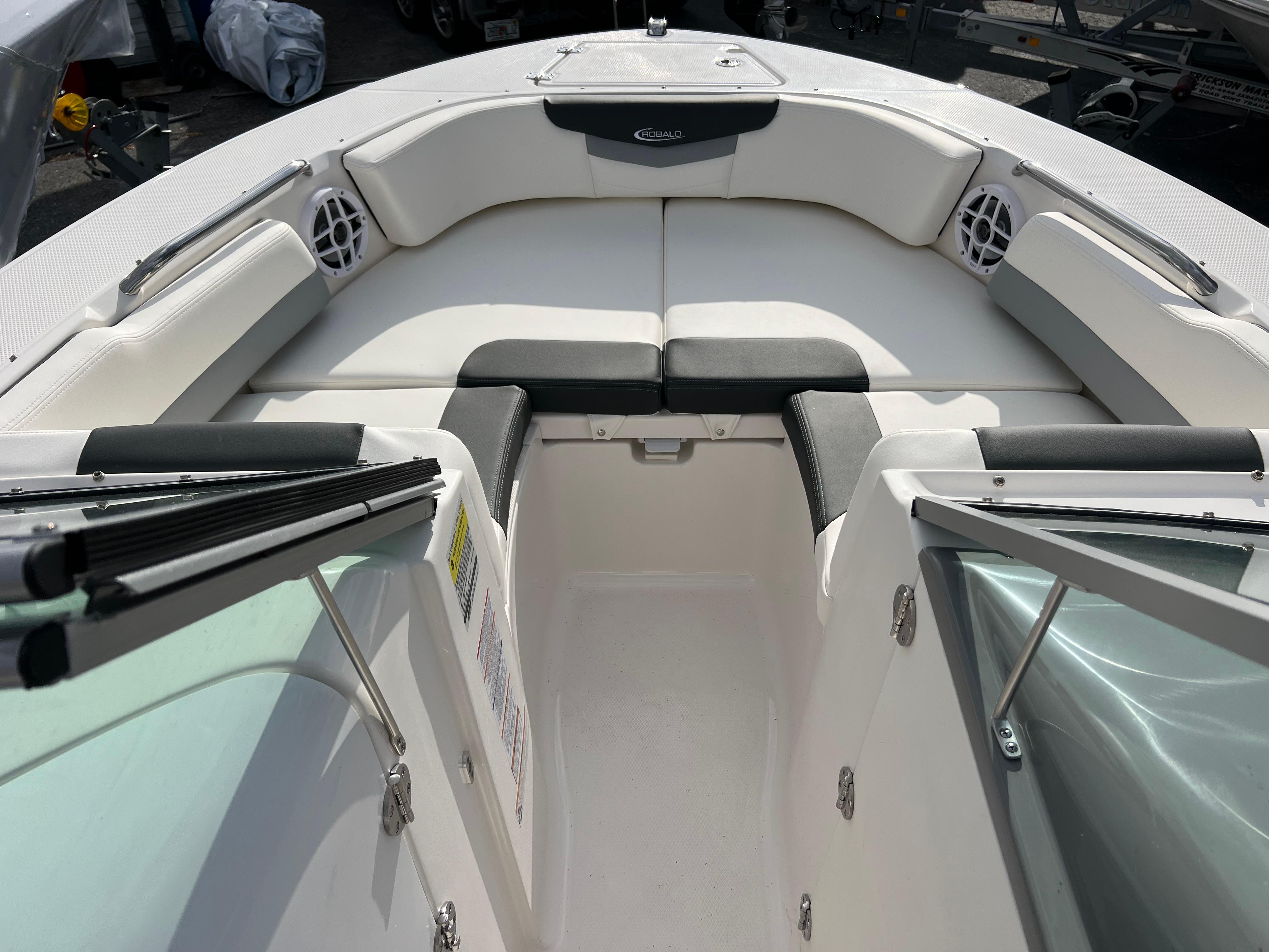 2024 Robalo R207 Dual Console Dual Console for sale - YachtWorld