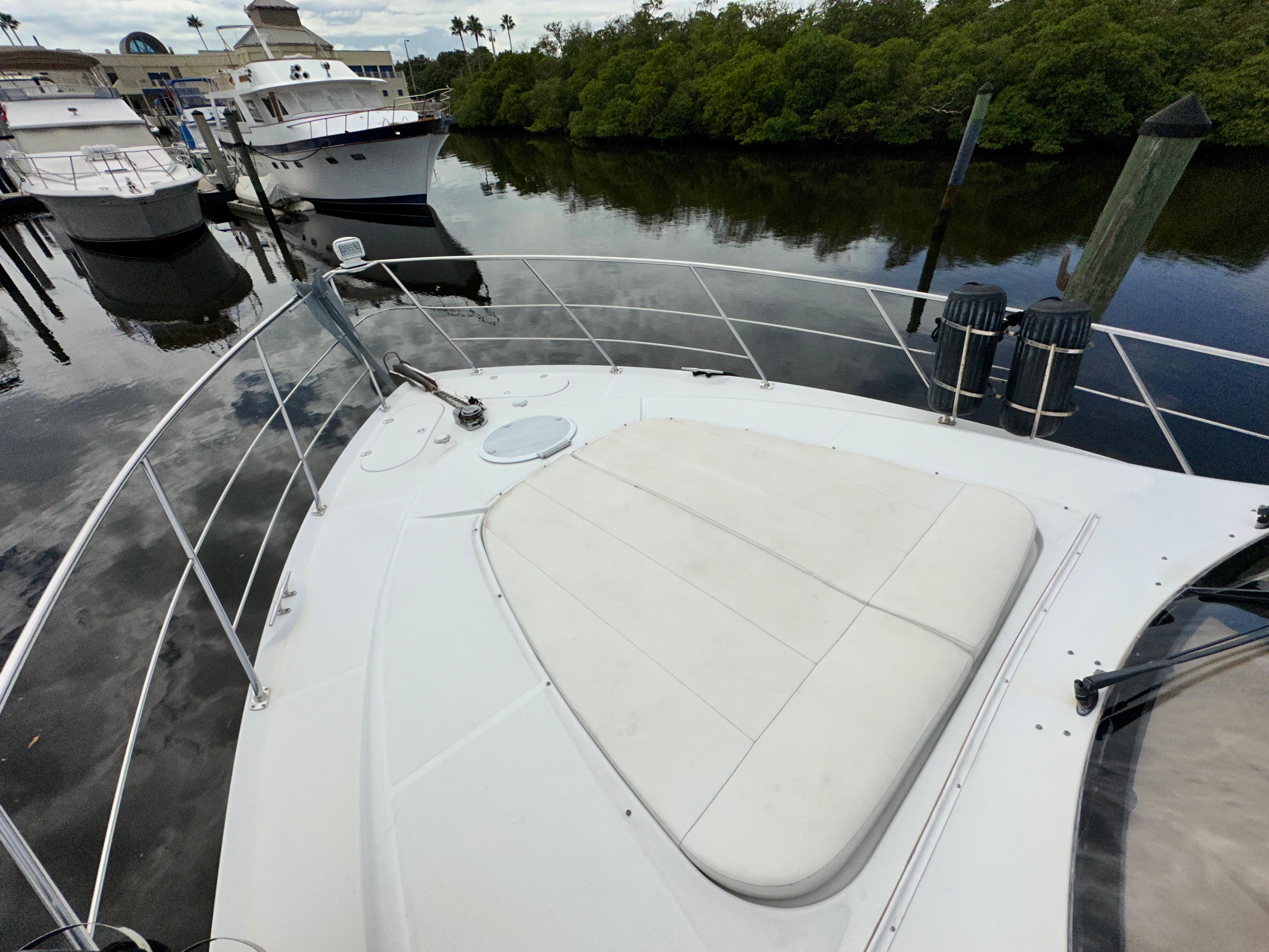 1999 Carver 450 Pilothouse Flybridge for sale - YachtWorld