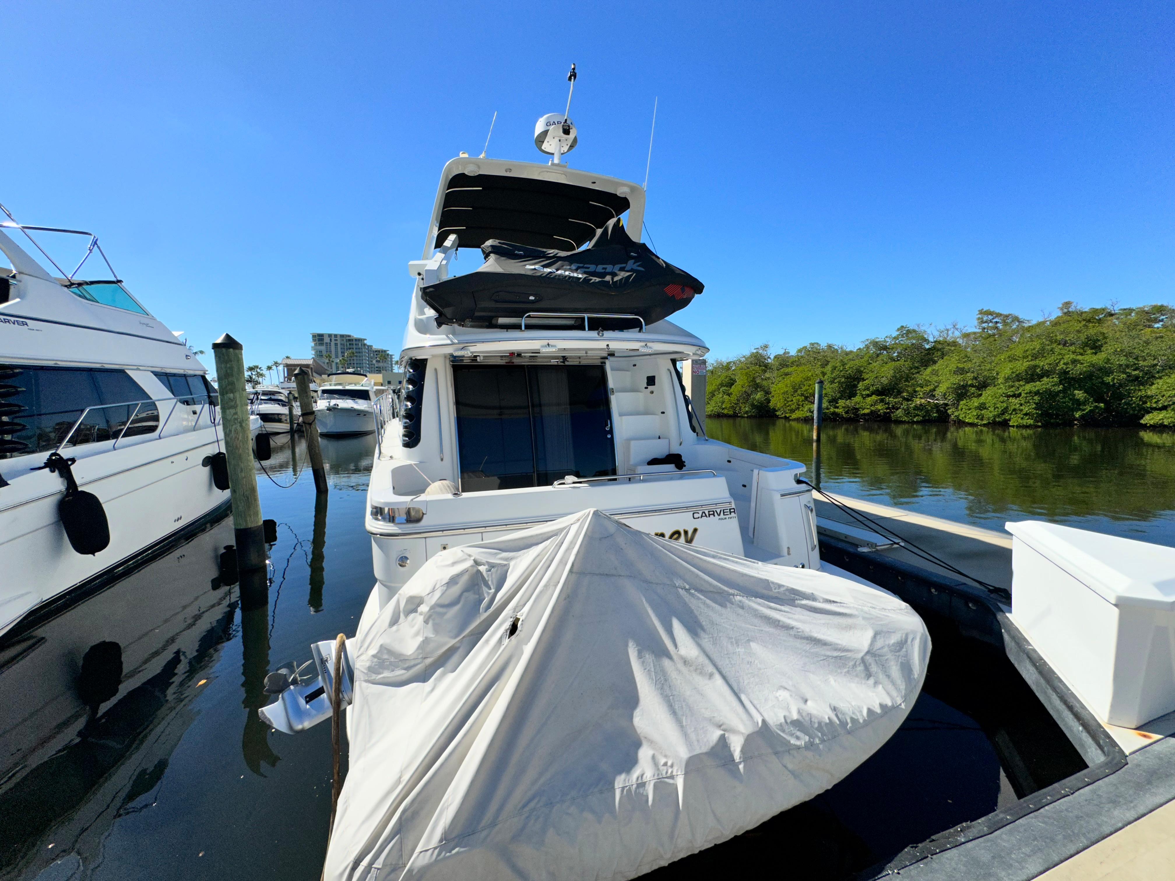 1999 Carver 450 Pilothouse Flybridge for sale - YachtWorld