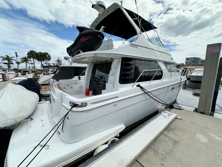 1999 Carver 450 Pilothouse Flybridge for sale - YachtWorld