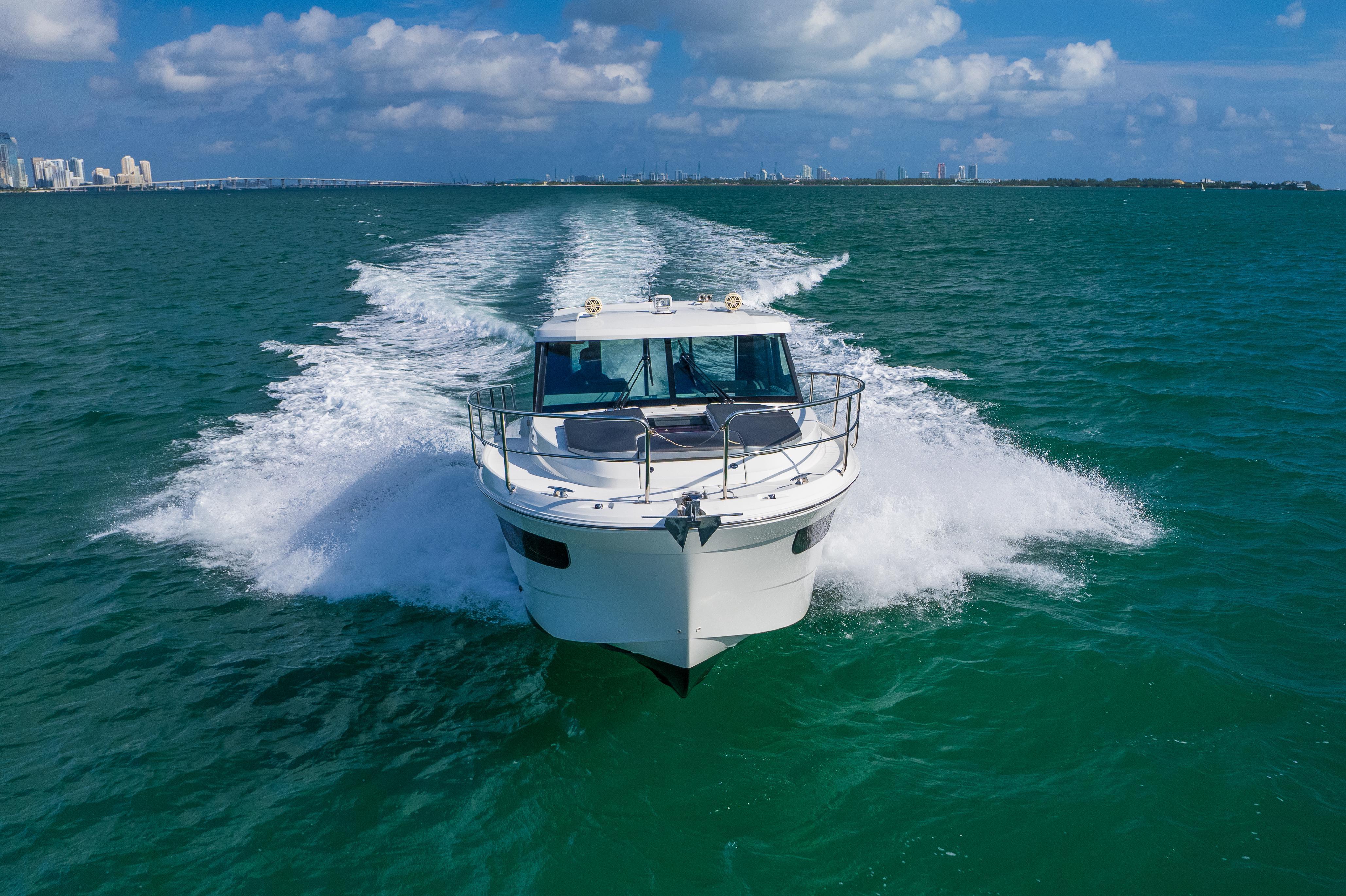 2019 Jeanneau NC 1095 Cruiser for sale - YachtWorld
