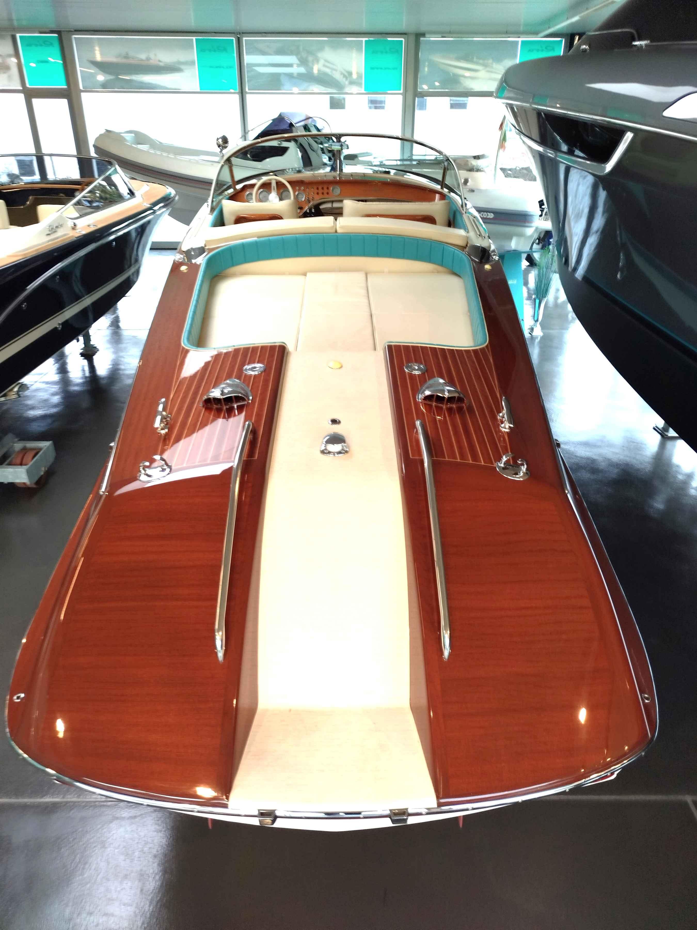 1978 Riva Aquarama Special 708 Runabout for sale - YachtWorld
