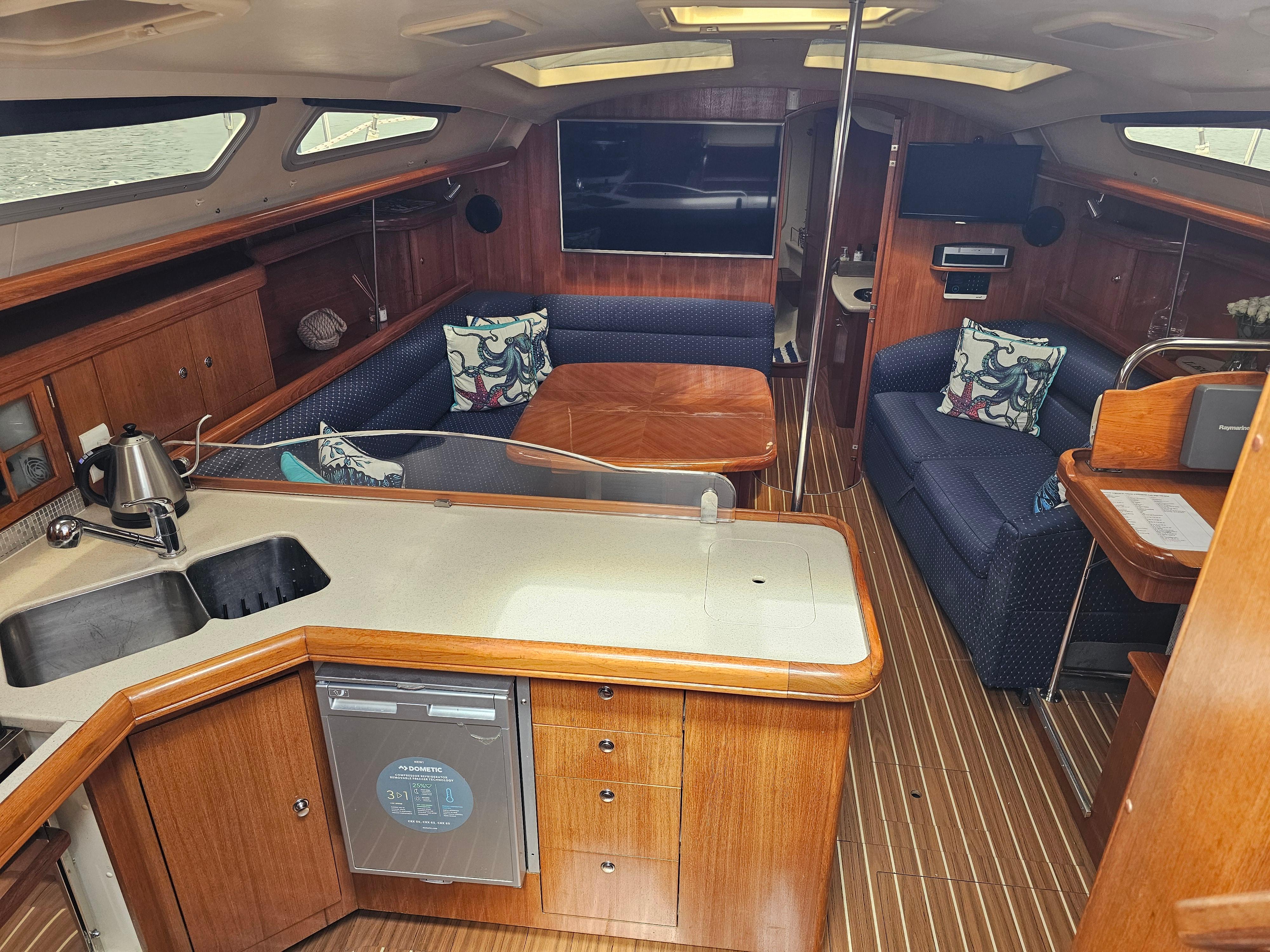 2004 Hunter Legend 41 Cruiser for sale - YachtWorld