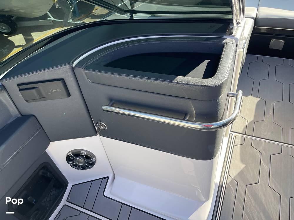 2021 Regal 2800 Bowrider for sale - YachtWorld