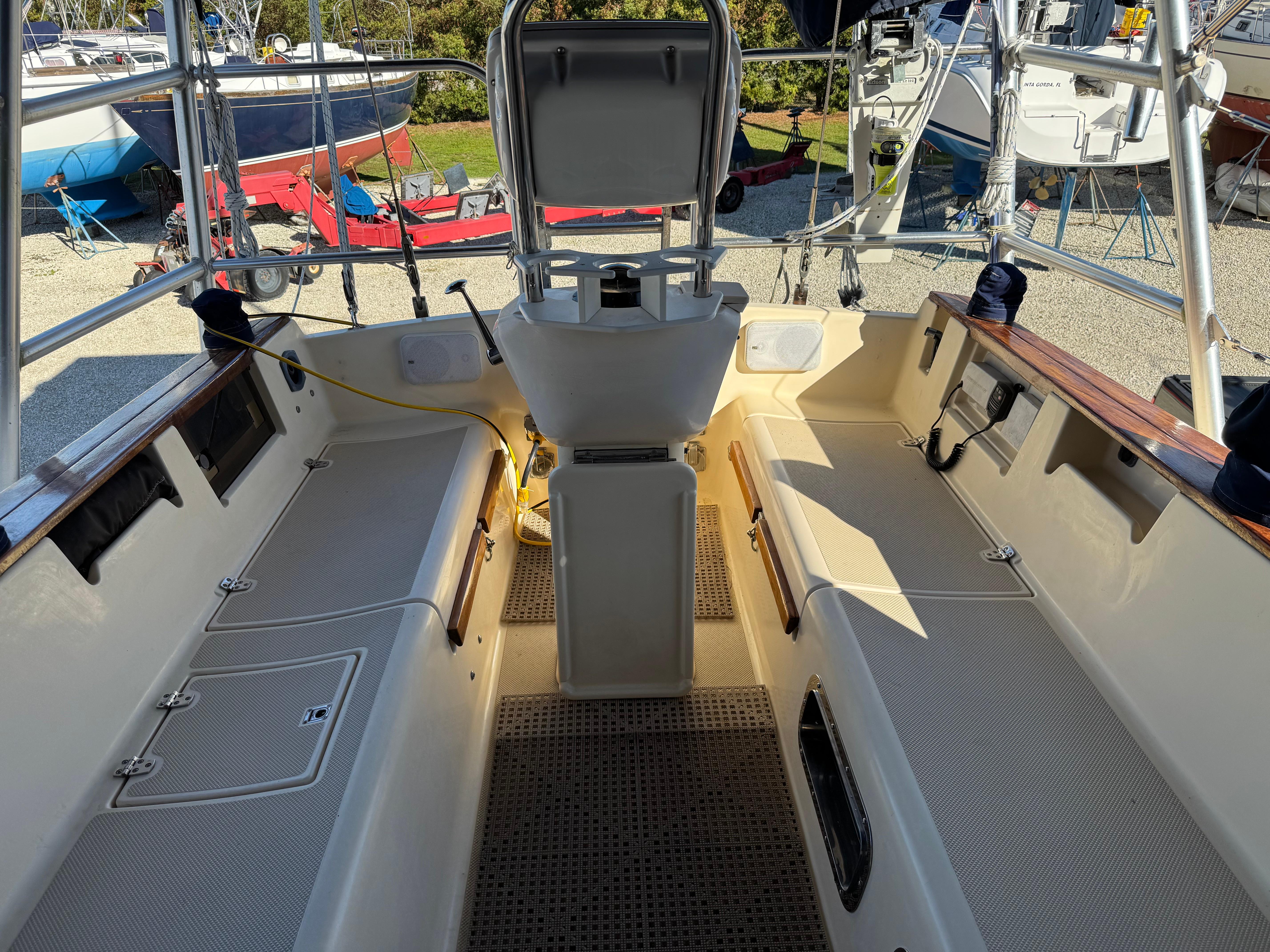 1999 Island Packet 45 Cruiser for sale - YachtWorld